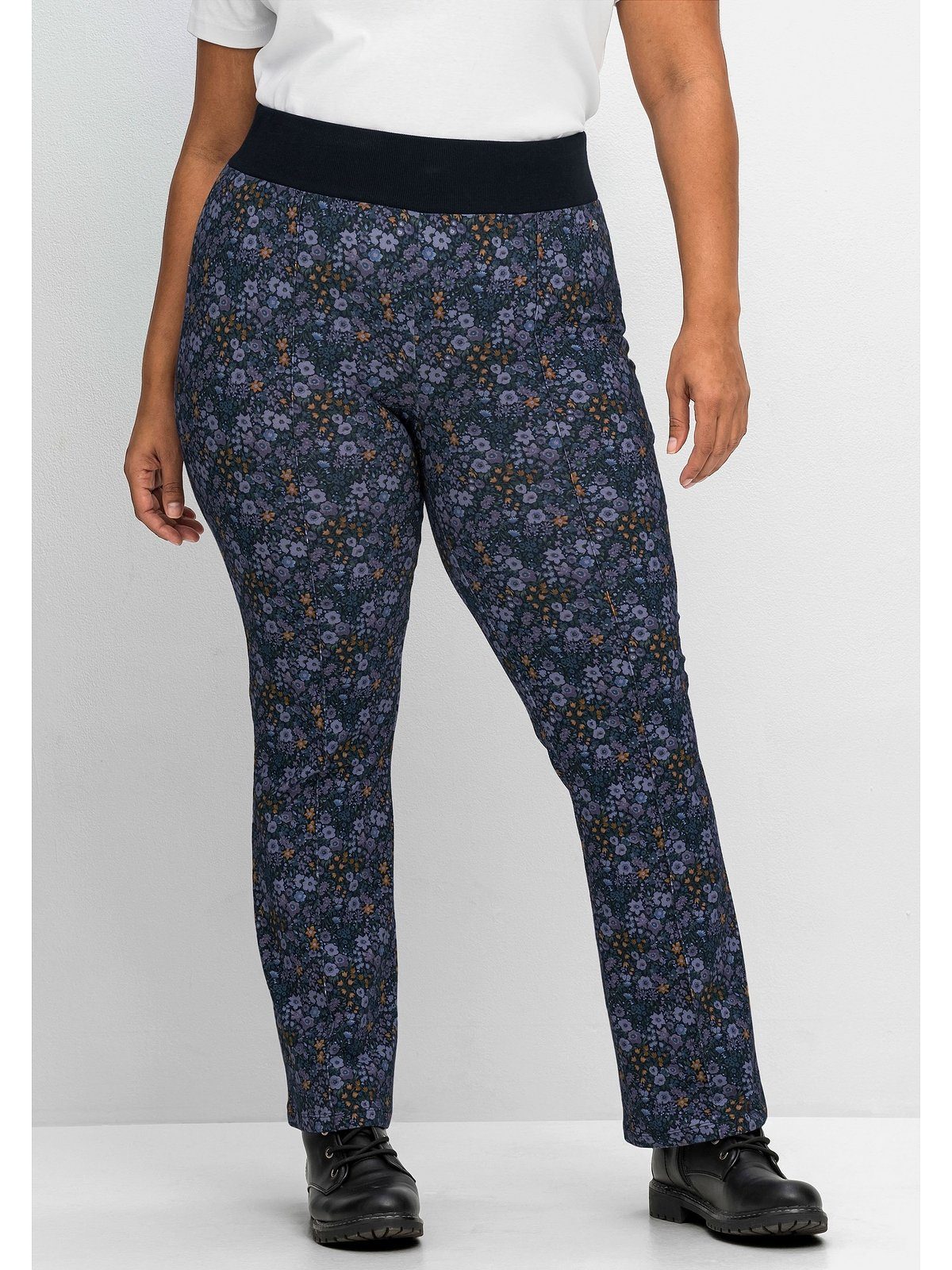Sheego Leggings Große Größen Mit Blumendruck Und Ausgestelltem Saum