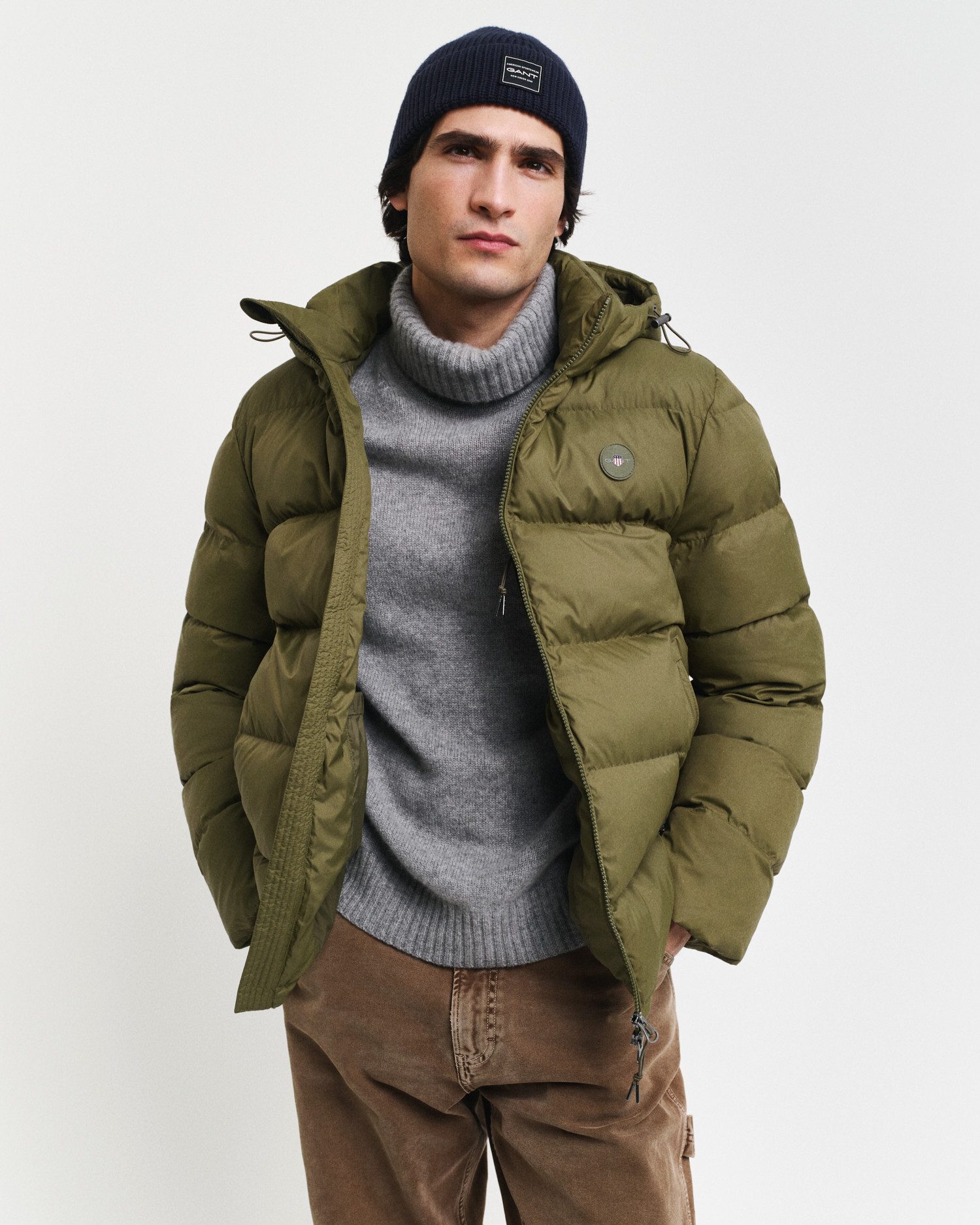 Gant Steppjacke ACTIVE CLOUD JACKET Mit Windschutz-Bündchen, Silikon-Markenbadge