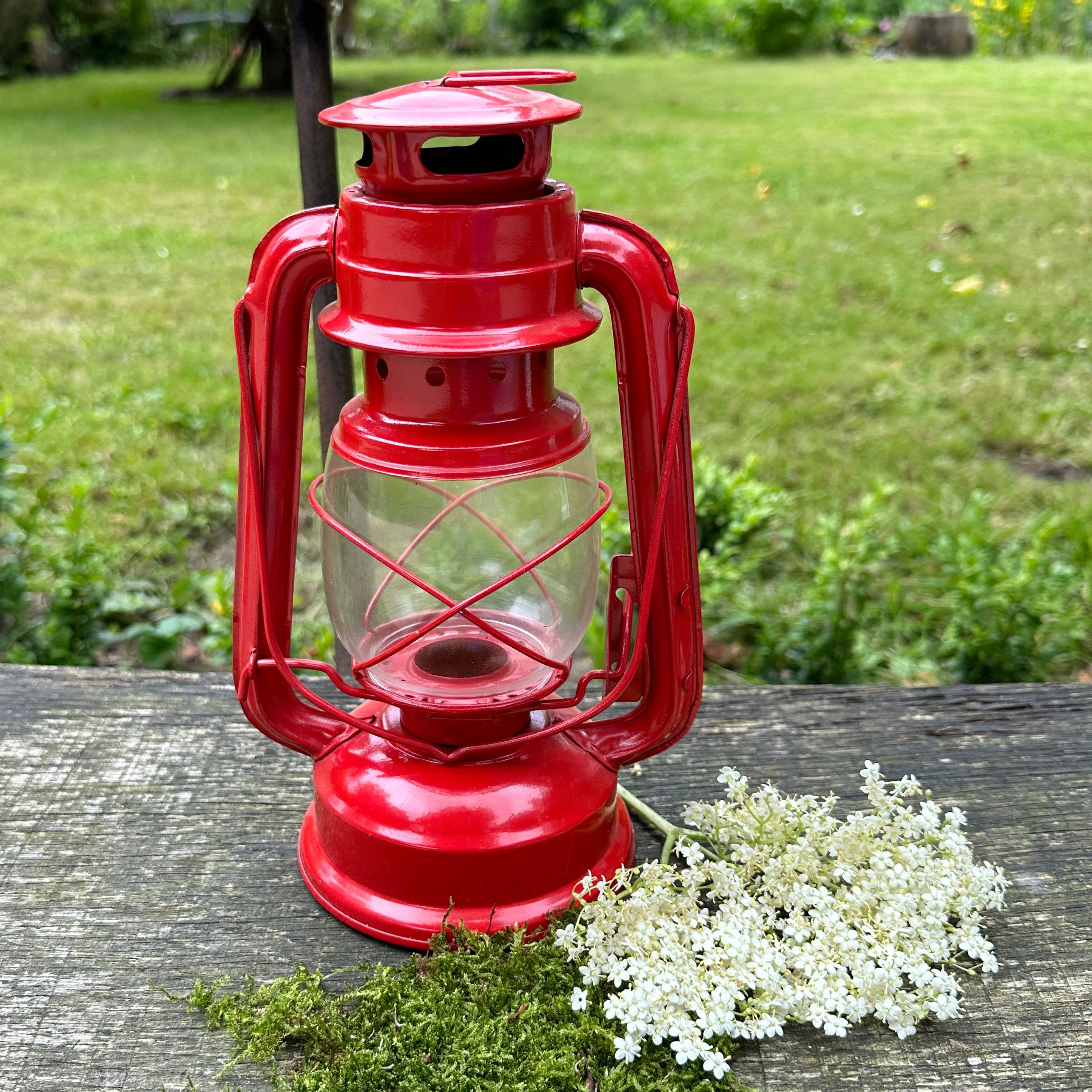 Antikas Wanddekoobjekt Laterne Aus Lackierten Blech Rot Windlicht