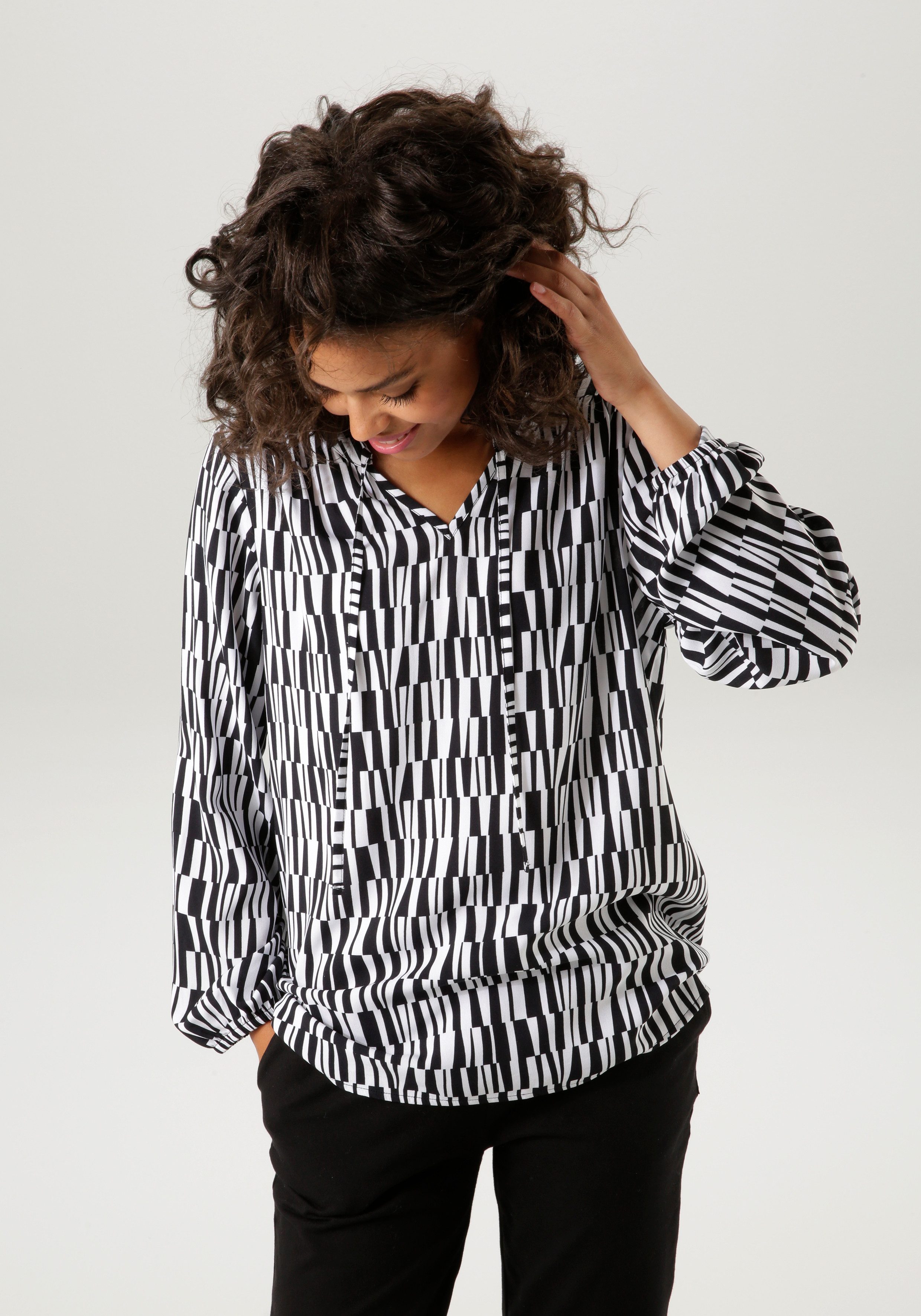 Aniston Casual Schlupfbluse Mit Extravagantem Grafischen Druck Neue