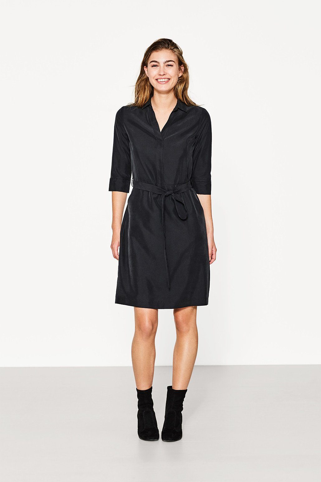 Esprit Collection Fließendes Hemdblusen Kleid Mit Gürtel Online Kaufen