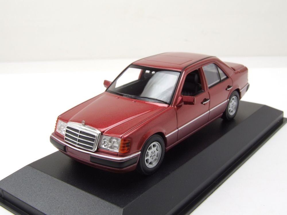 Maxichamps Modellauto Mercedes 230E 1991 dunkelrot metallic Modellauto ...