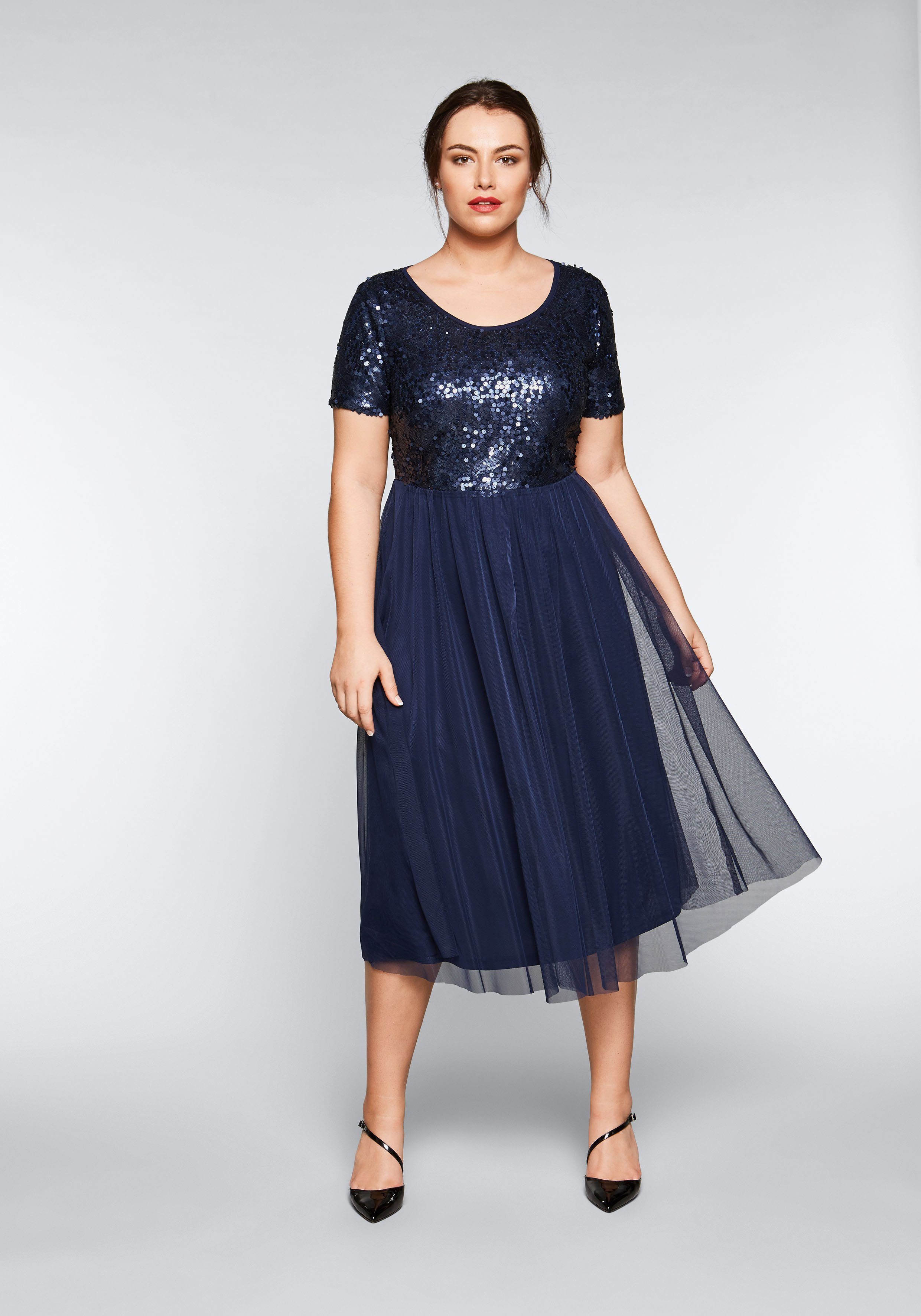 Sheego Abendkleid Mit Trageangenehmen Weichem Futter Online Kaufen Otto