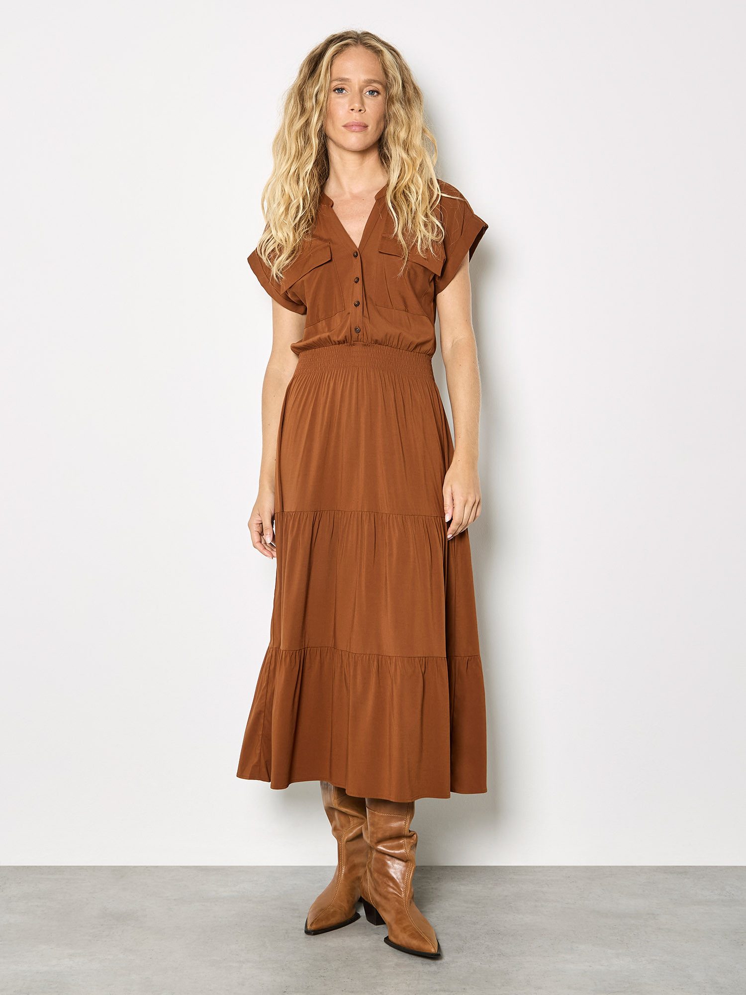 Apricot Midikleid Utility-Midaxi-Kleid mit Stufen