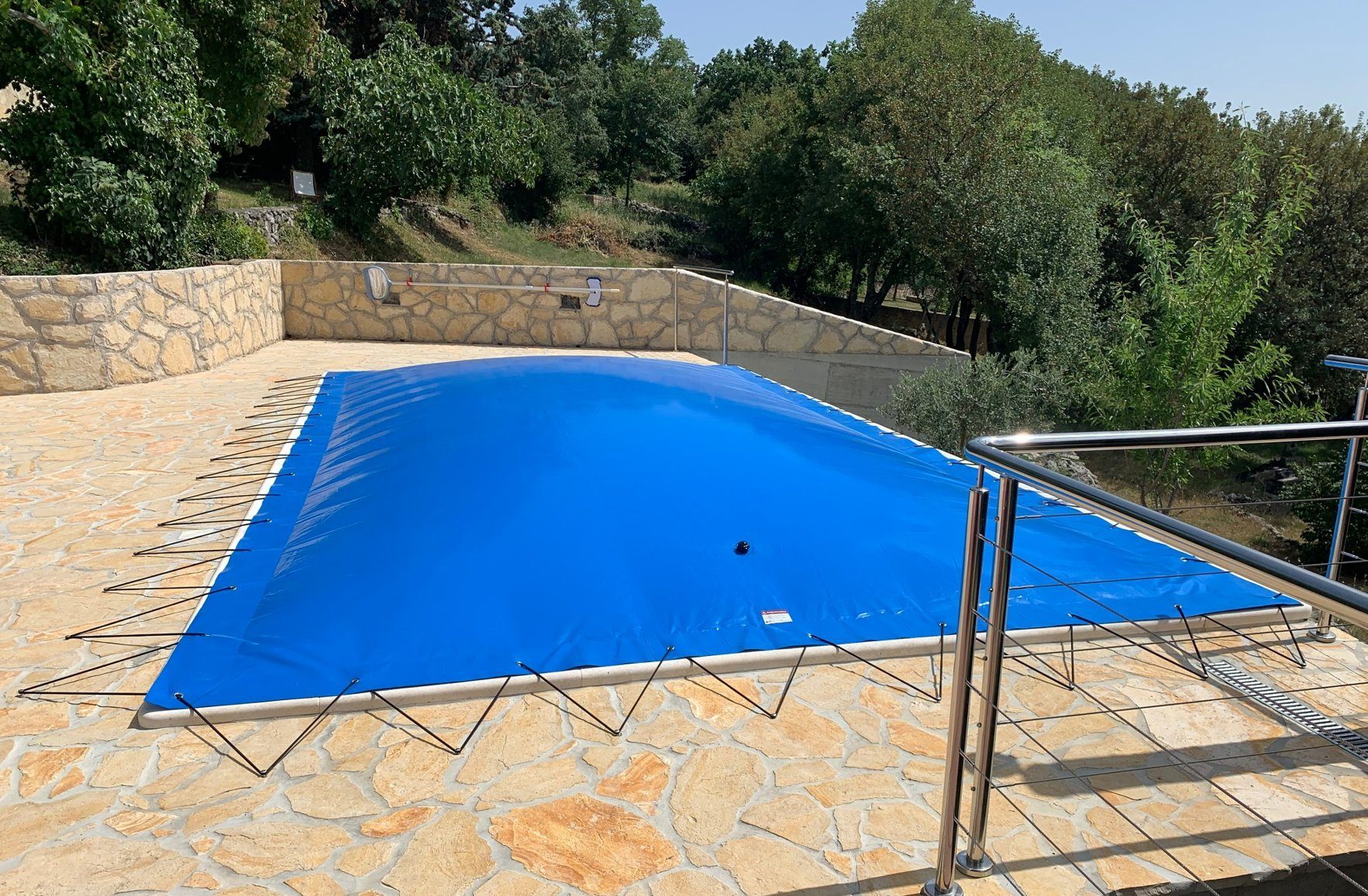 AirDeluxe Pool-Abdeckplane (Profi-Qualität) Rechteckige aufblasbare ...