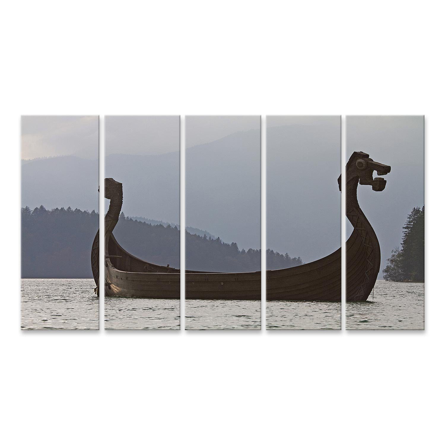 islandburner Leinwandbild Bild auf Leinwand Wikingerschiff im Walchensee gegen das Licht Wandbil