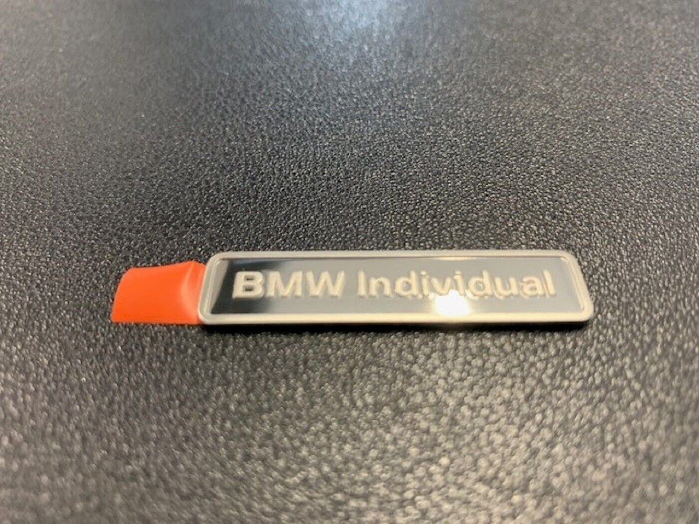 BMW Deko-Schriftzug Original BMW Schriftzug "BMW Individual" 40x 10 mm ...