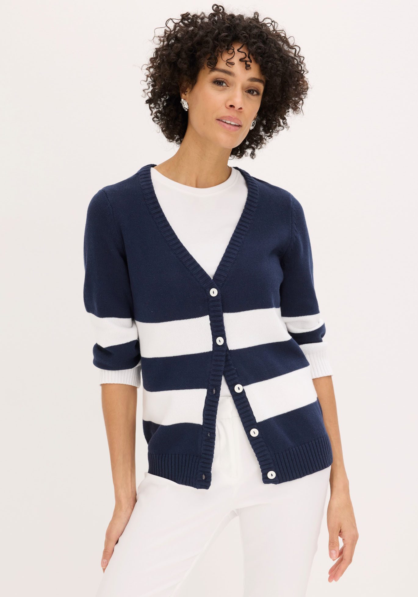 bonprix Strickjacke Slim fit Passform, mit Streifenmuster, eleganter Stil