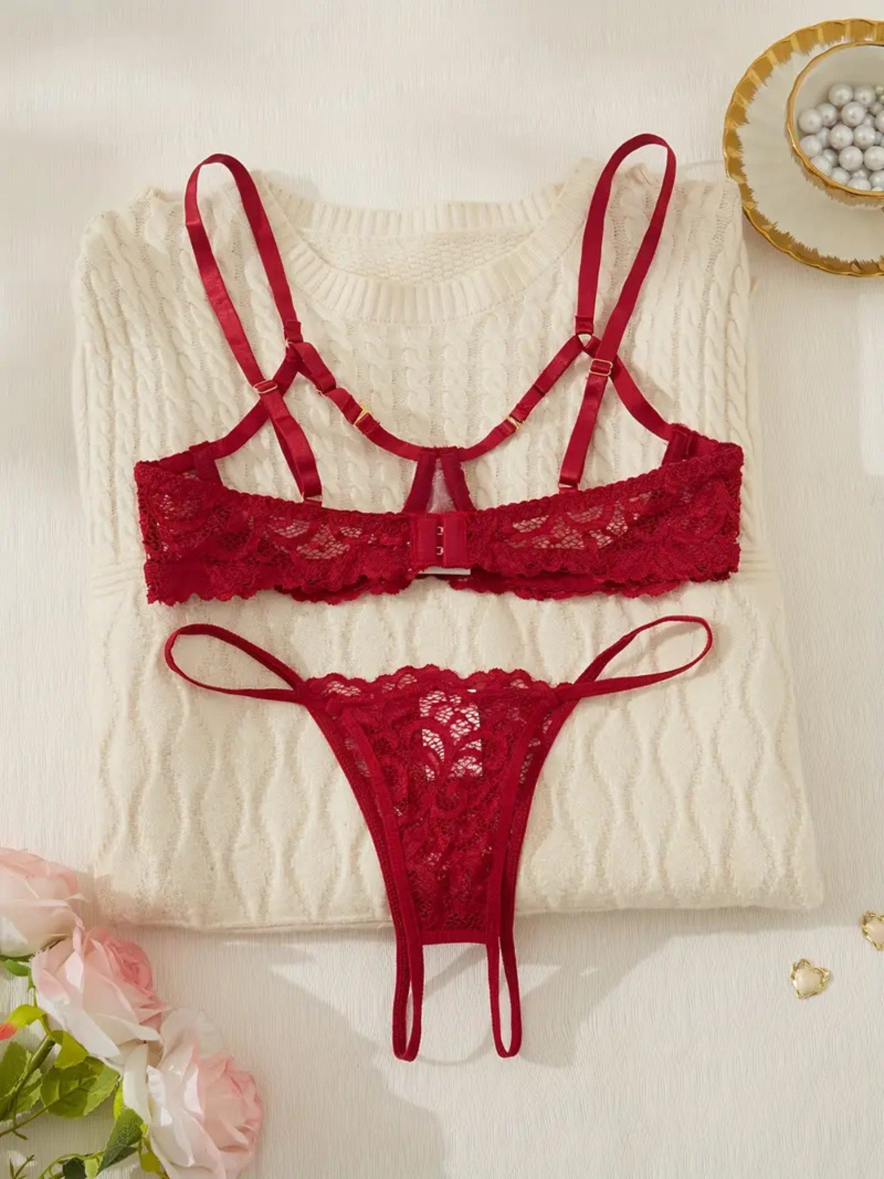 Elegant Love Set: Ouvert-BH Reizwäsche mit Cut-Outs – Sexy Spitzen-BH & passender String (Set, 2 ...