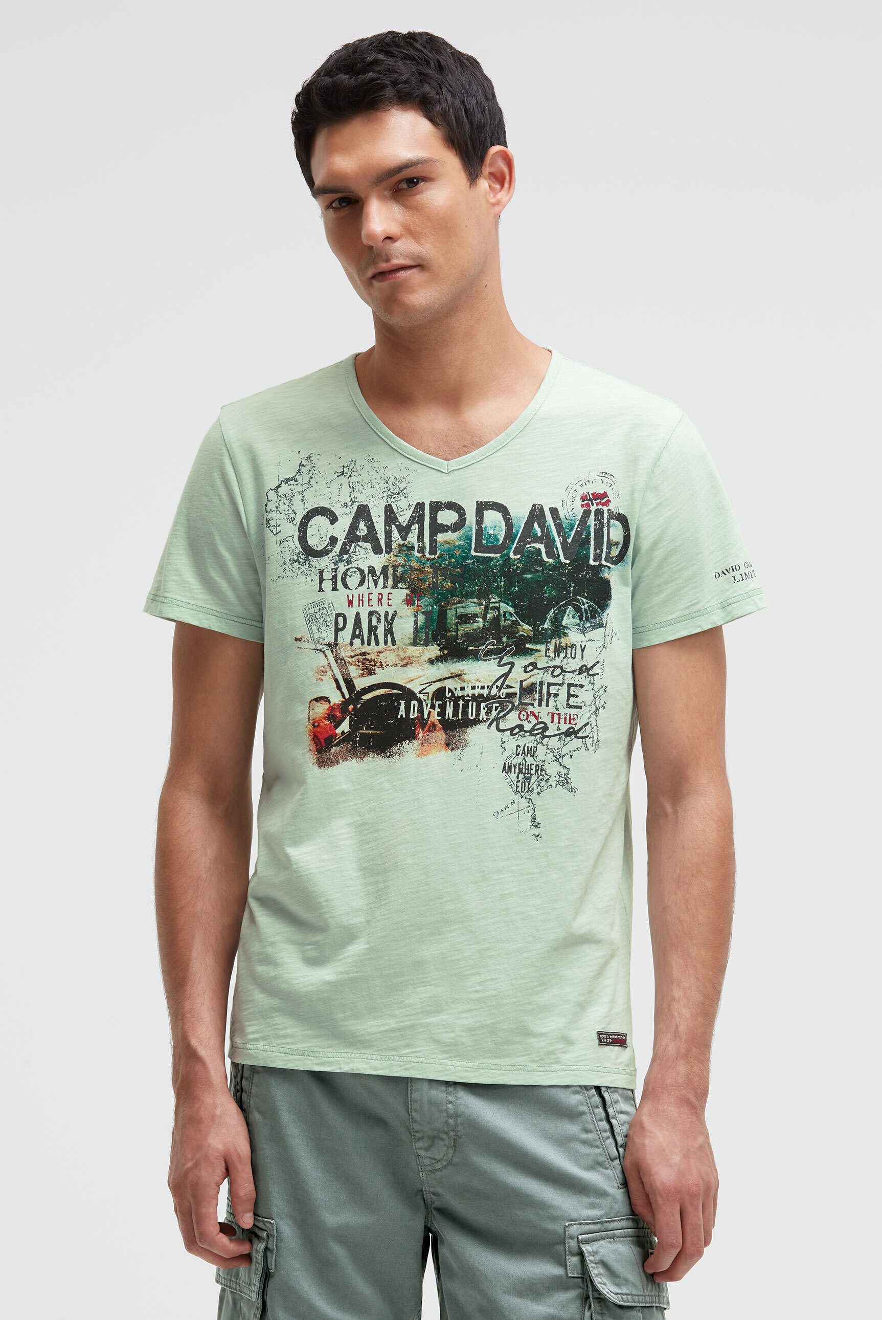 CAMP DAVID V-Shirt aus Baumwolle, Photoprint auf der Vorderseite