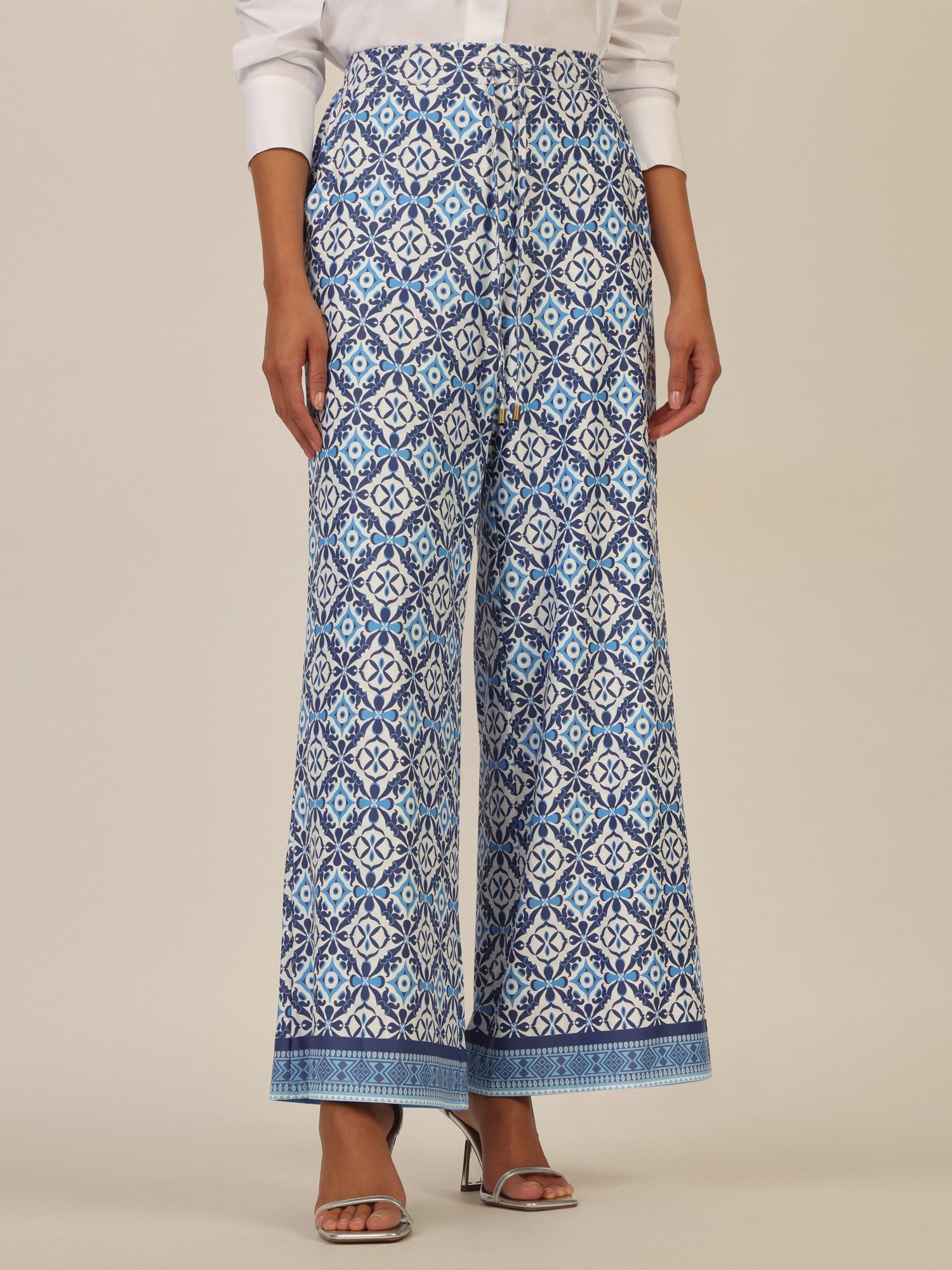 mint & mia Stoffhose mit Allover-Muster