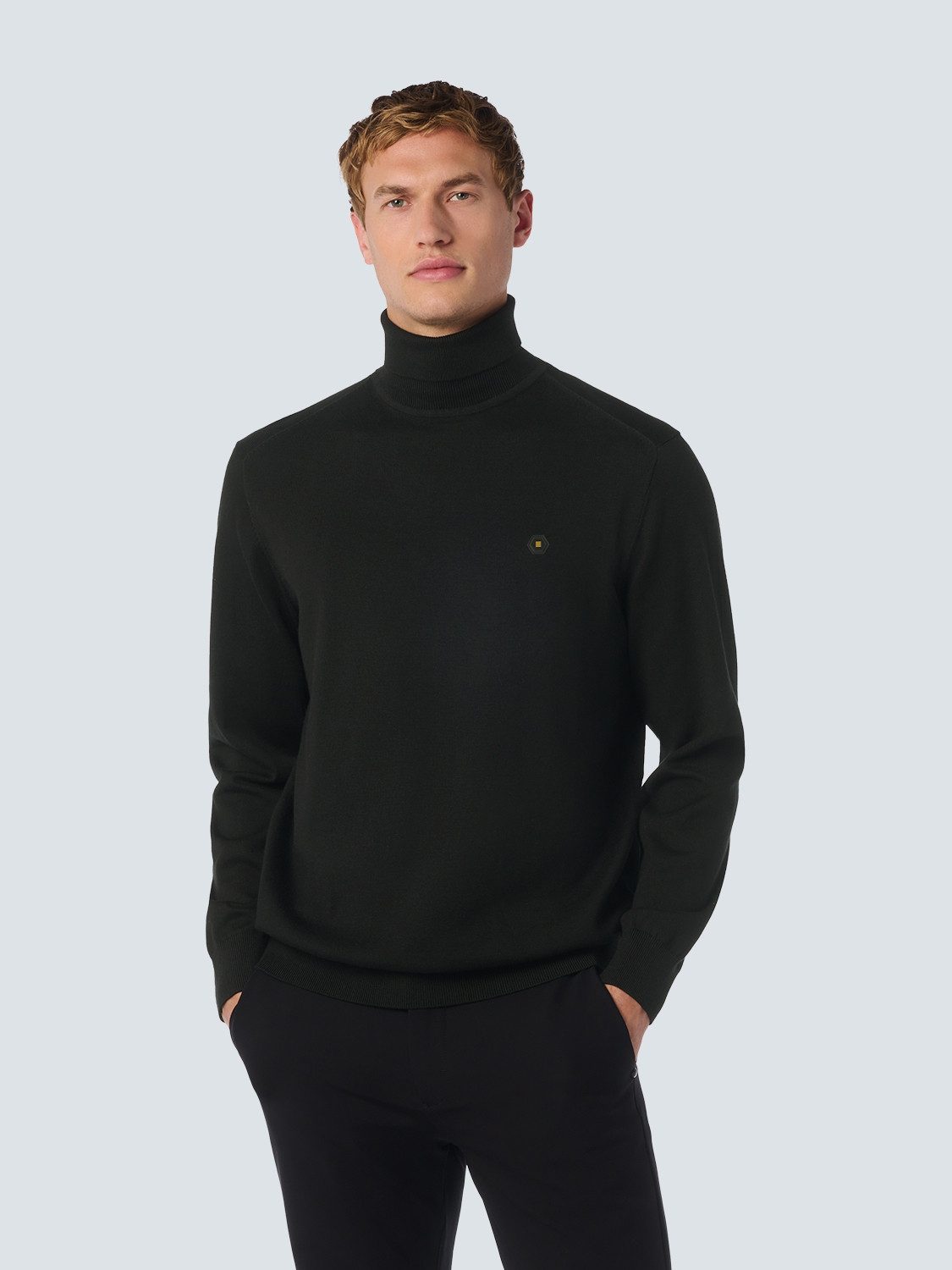NO EXCESS Rollkragenpullover mit Logo-Badge, Rollkragenpulli