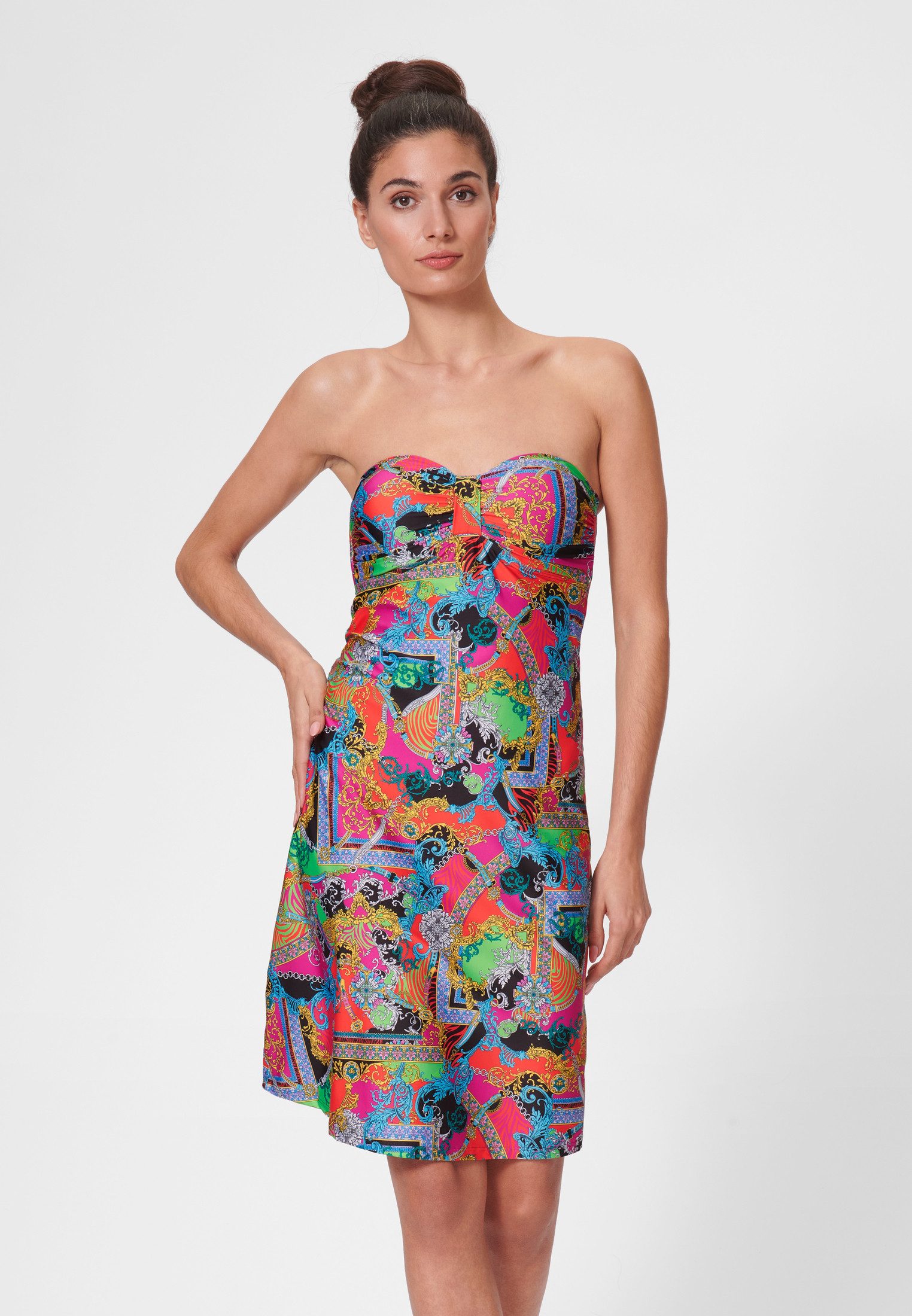 MADELEINE Strandkleid Strandkleid, Rocklänge ca. 54 cm, kniefrei.