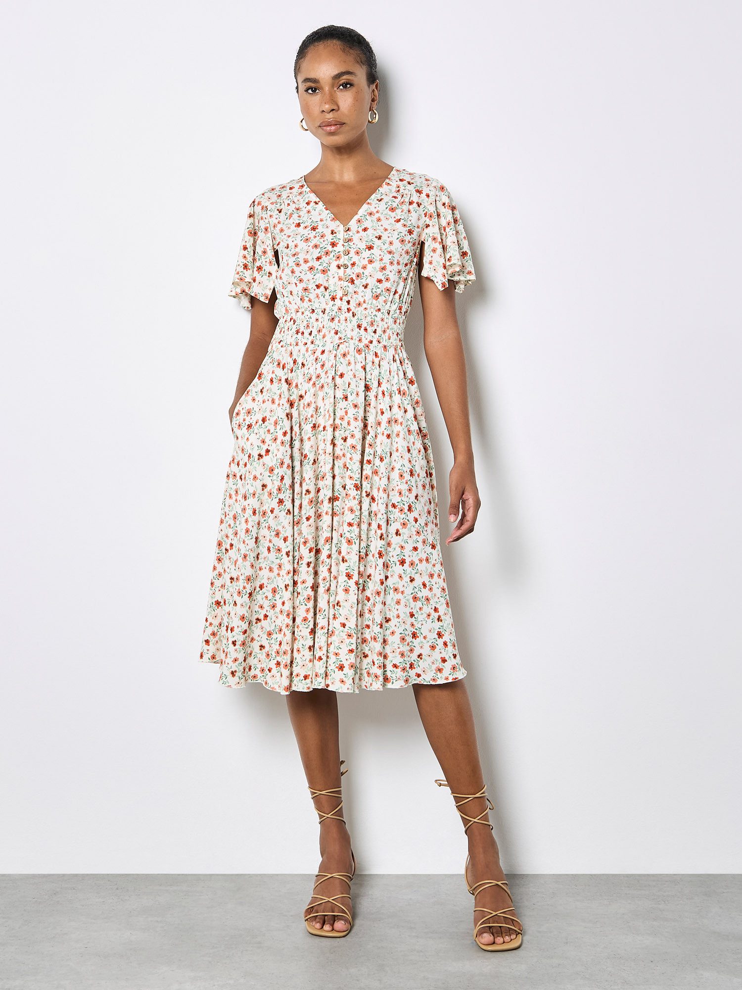 Apricot Midikleid Midi-Kleid mit zierlichem Blumenmuster