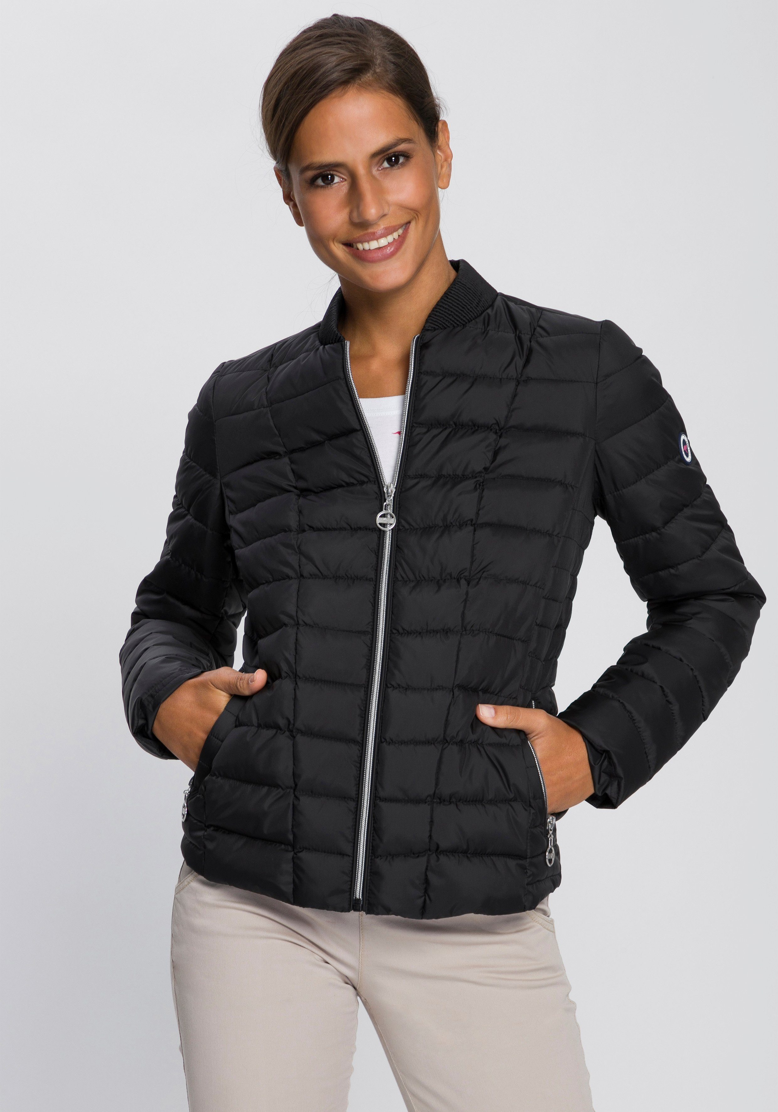 Kangaroos Steppjacke Figurbetonter Schnitt Hüftlange Passform