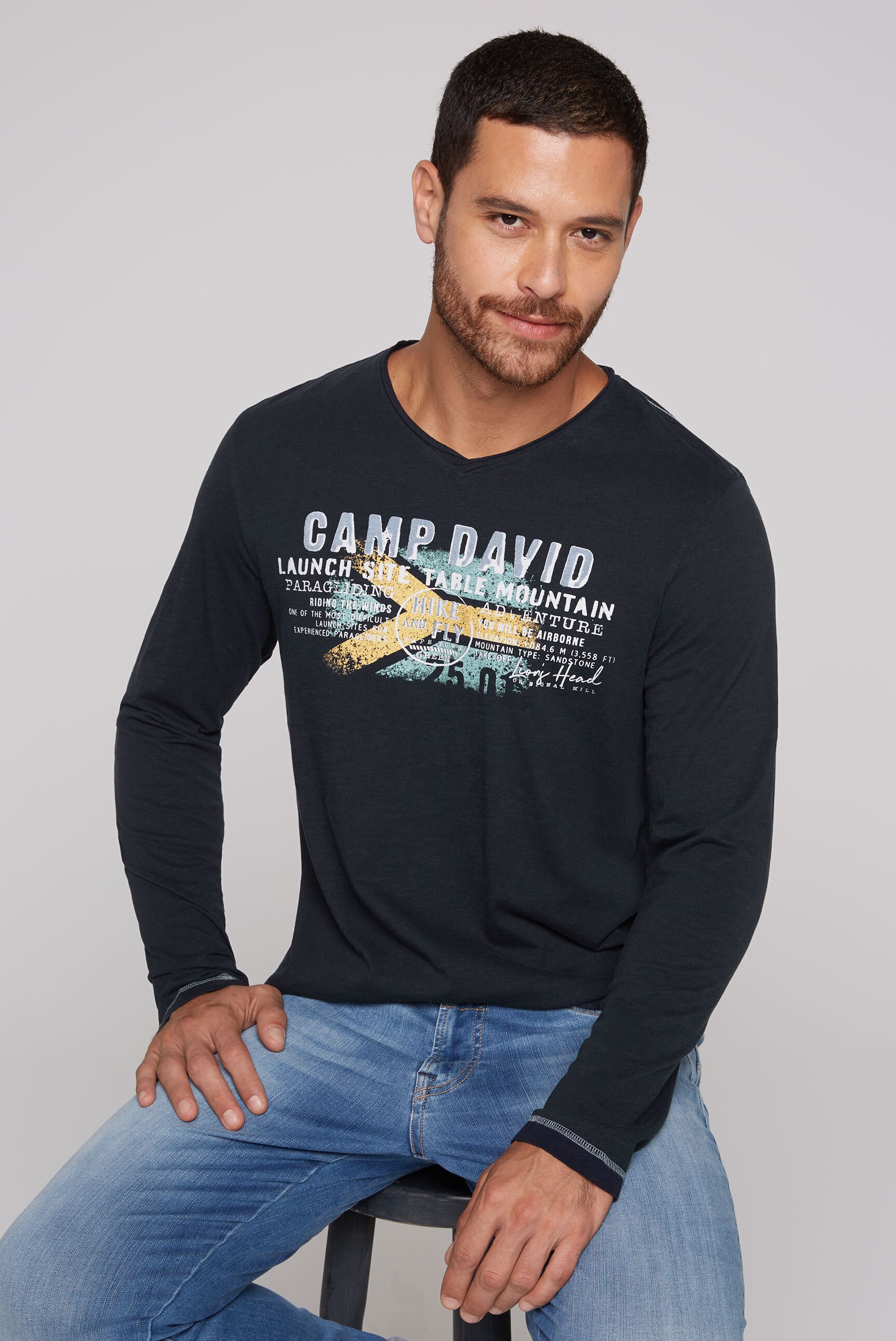 CAMP DAVID Langarmshirt aus Baumwolle, Label Patch vorne am Saum