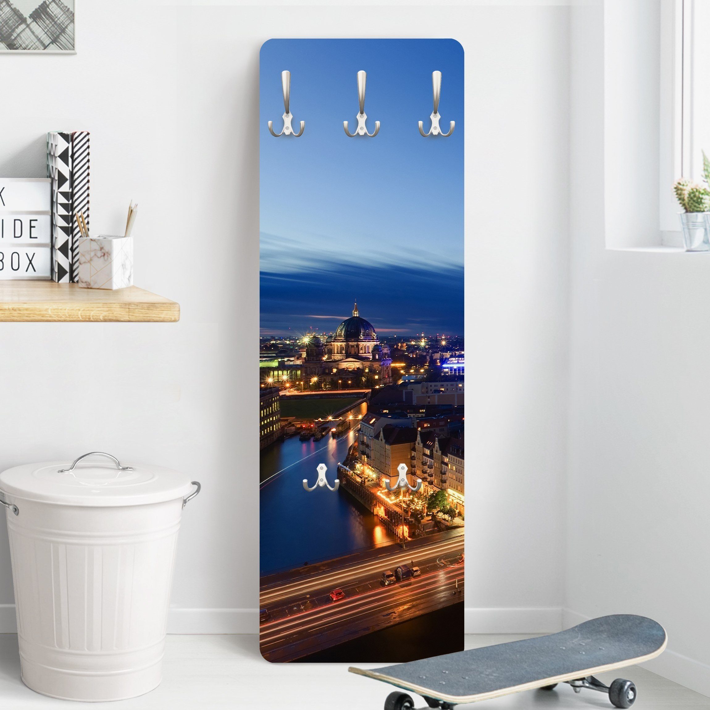 Bilderdepot24 Garderobenpaneel Blau Städte Skyline Fernsehturm Bei