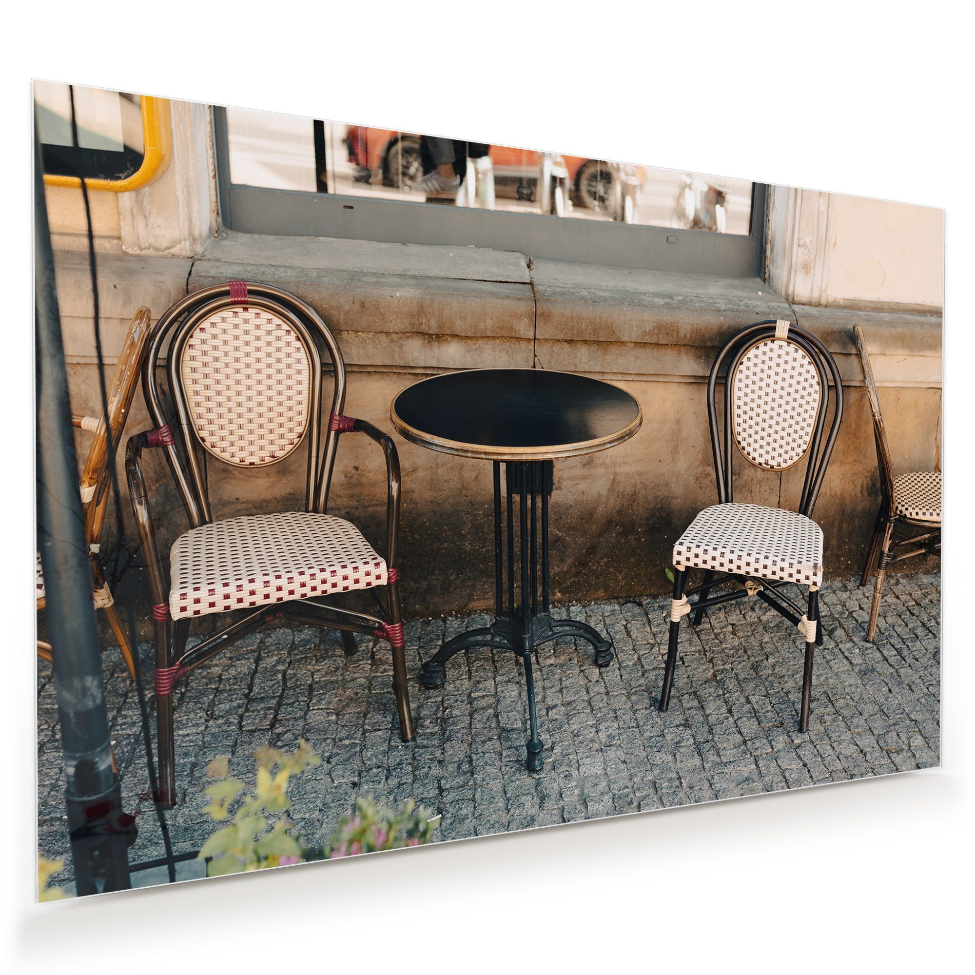 Primedeco Glasbild Wandbild Leeres Café Sommer Mit Aufhängung Städte