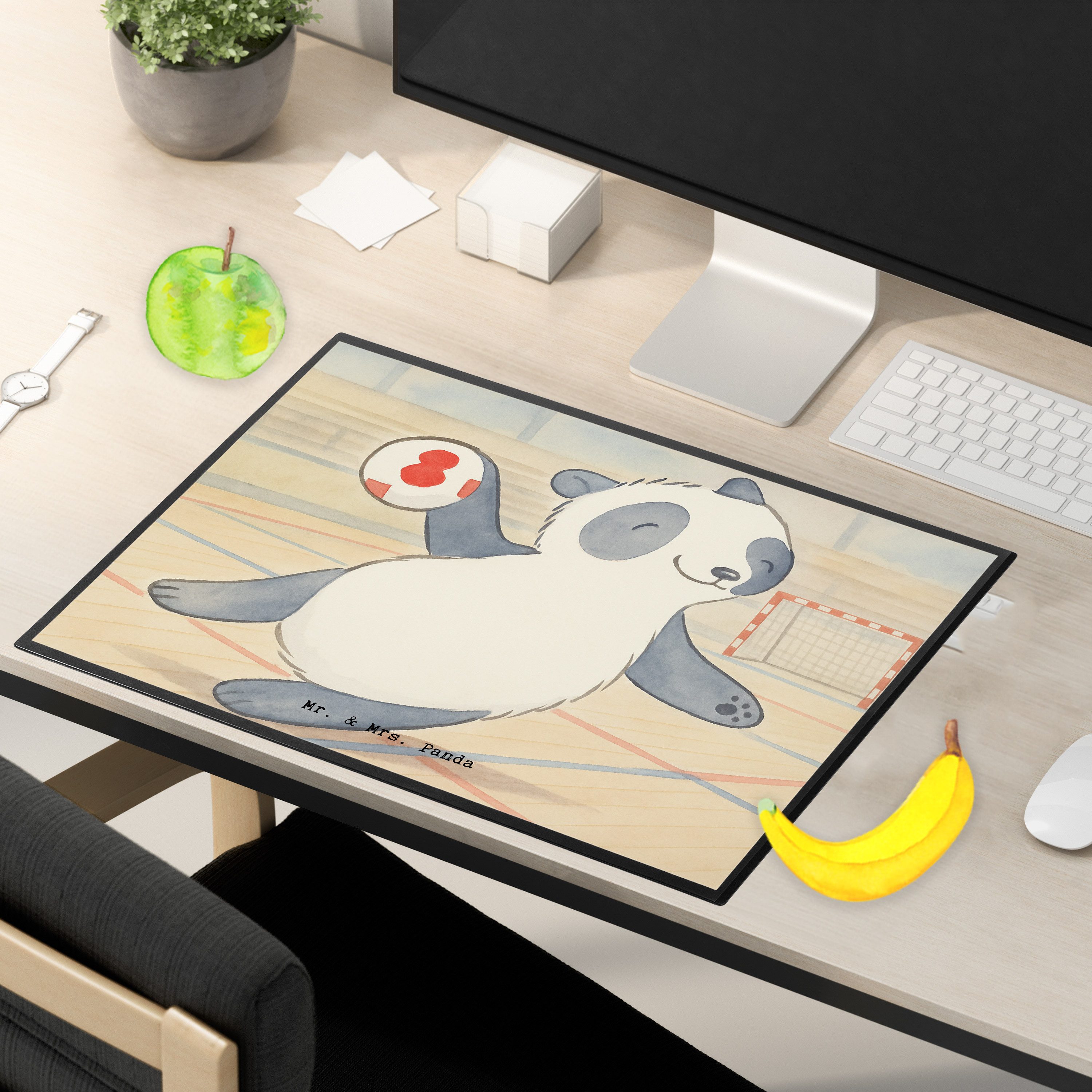 Mr. & Mrs. Panda Schreibtischunterlage Panda Handball spielen Design ...