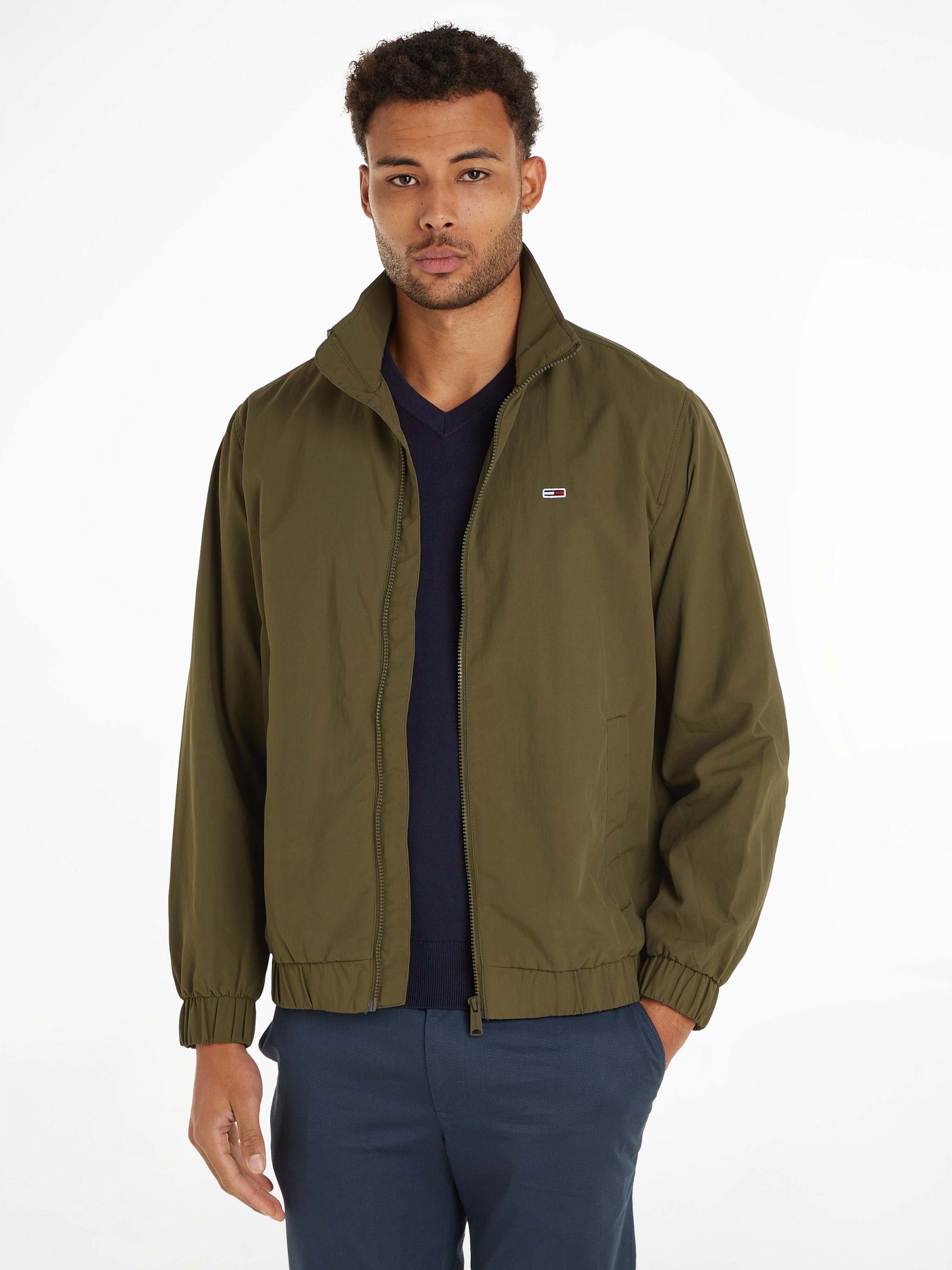 Tommy Jeans Kurzjacke Tjm Essential Jacket Ext Bomberjacke Mit Stehkragen