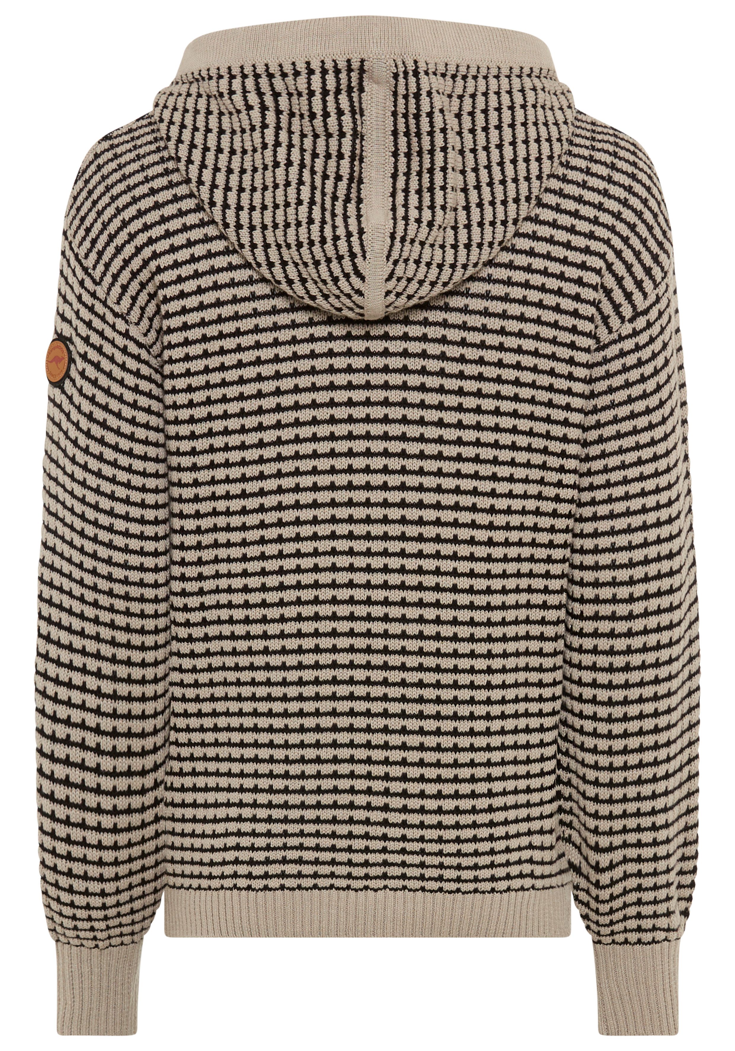 KangaROOS Strickpullover weit geschnitten mit Kapuze