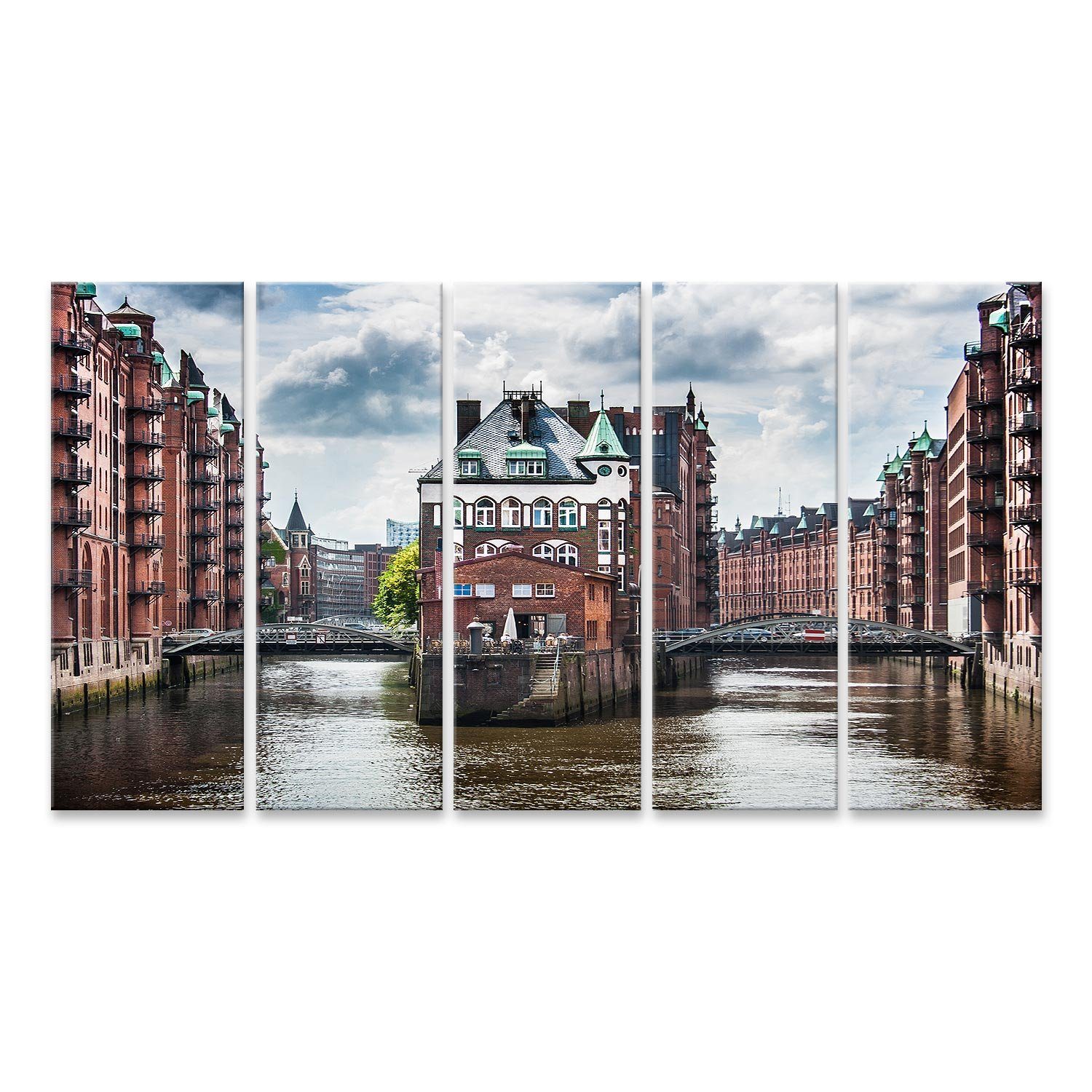 islandburner Leinwandbild Bild auf Leinwand Berühmte Speicherstadt mit dunklen Wolken vor dem St
