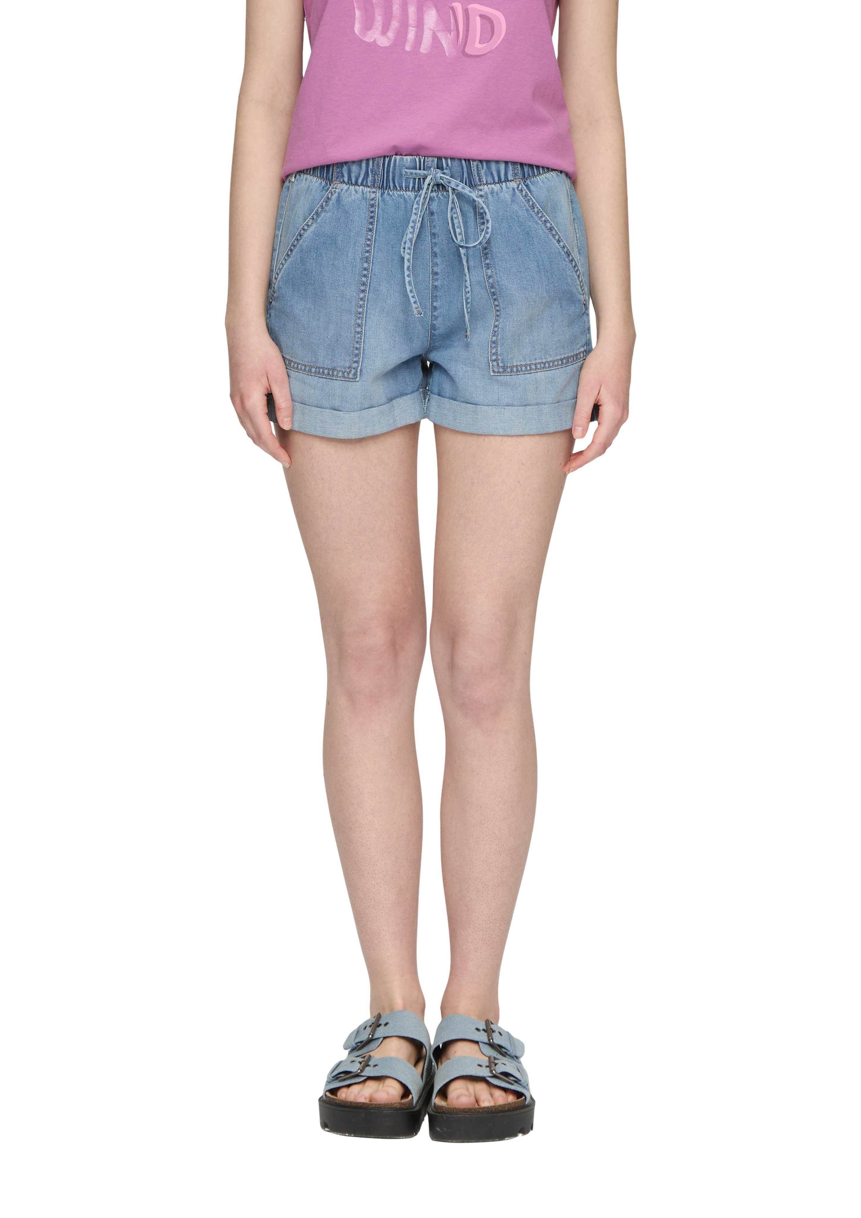 QS Shorts Jeans-Short / Relaxed Fit / Mid Rise / Wide Leg Label-Patch ...