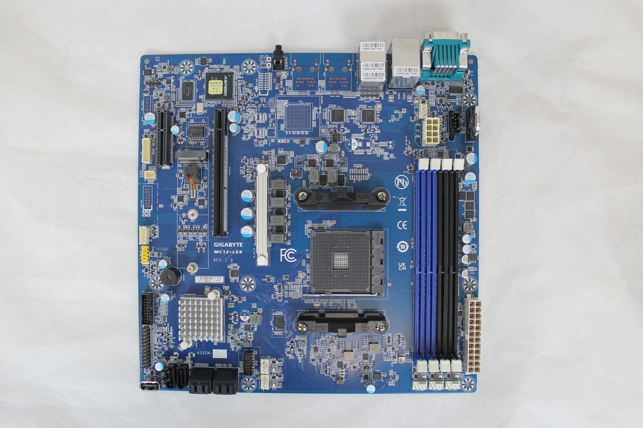 Gigabyte MC12-LE0 Rev1.0, AMD B550 Socket AM4, microATX for Server ...