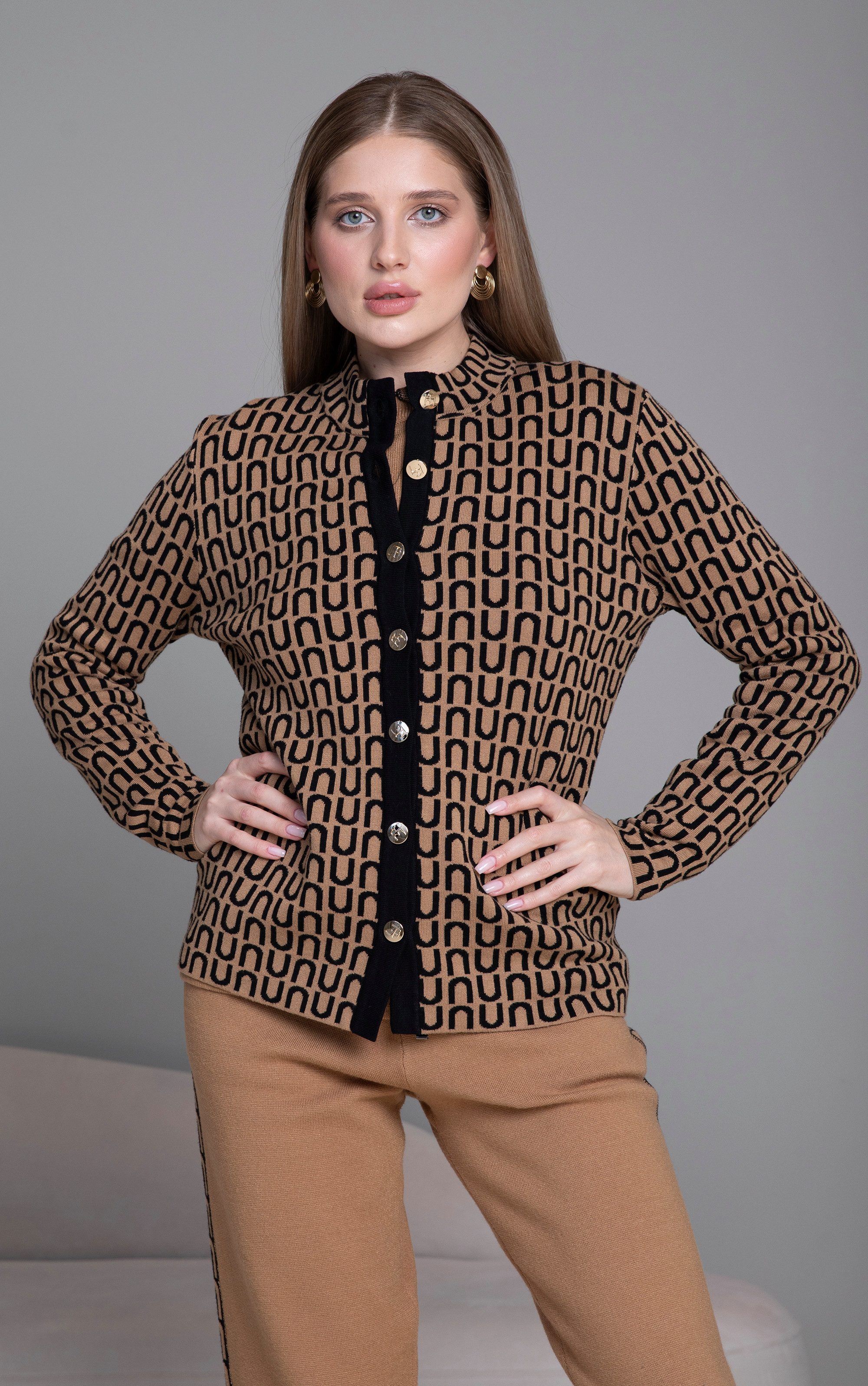 Passioni Strickjacke Mit Geometrischem Muster In Kamel Und Schwarz Und