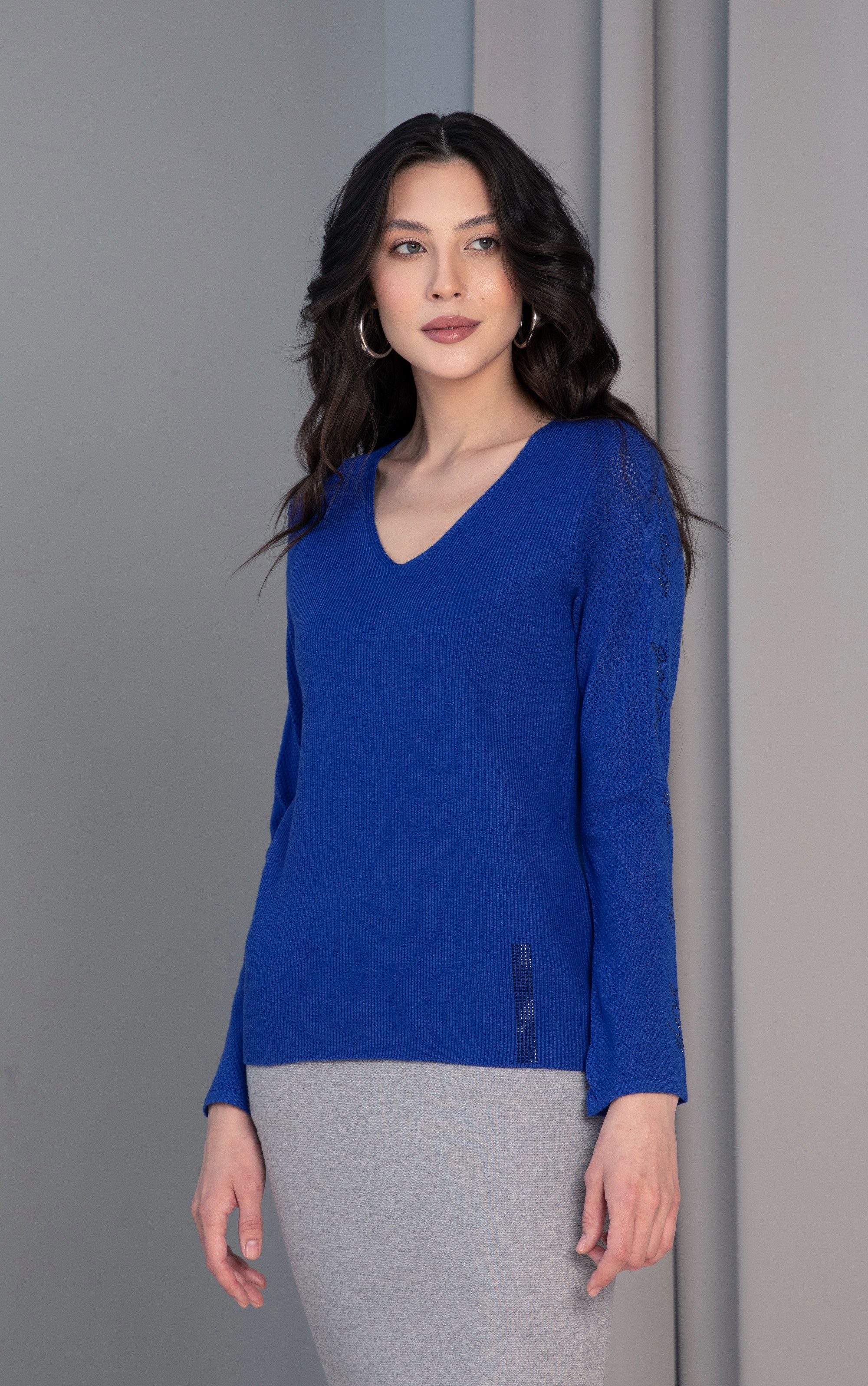 Passioni Strickpullover In Blau Mit V Ausschnitt Und Strass Details An