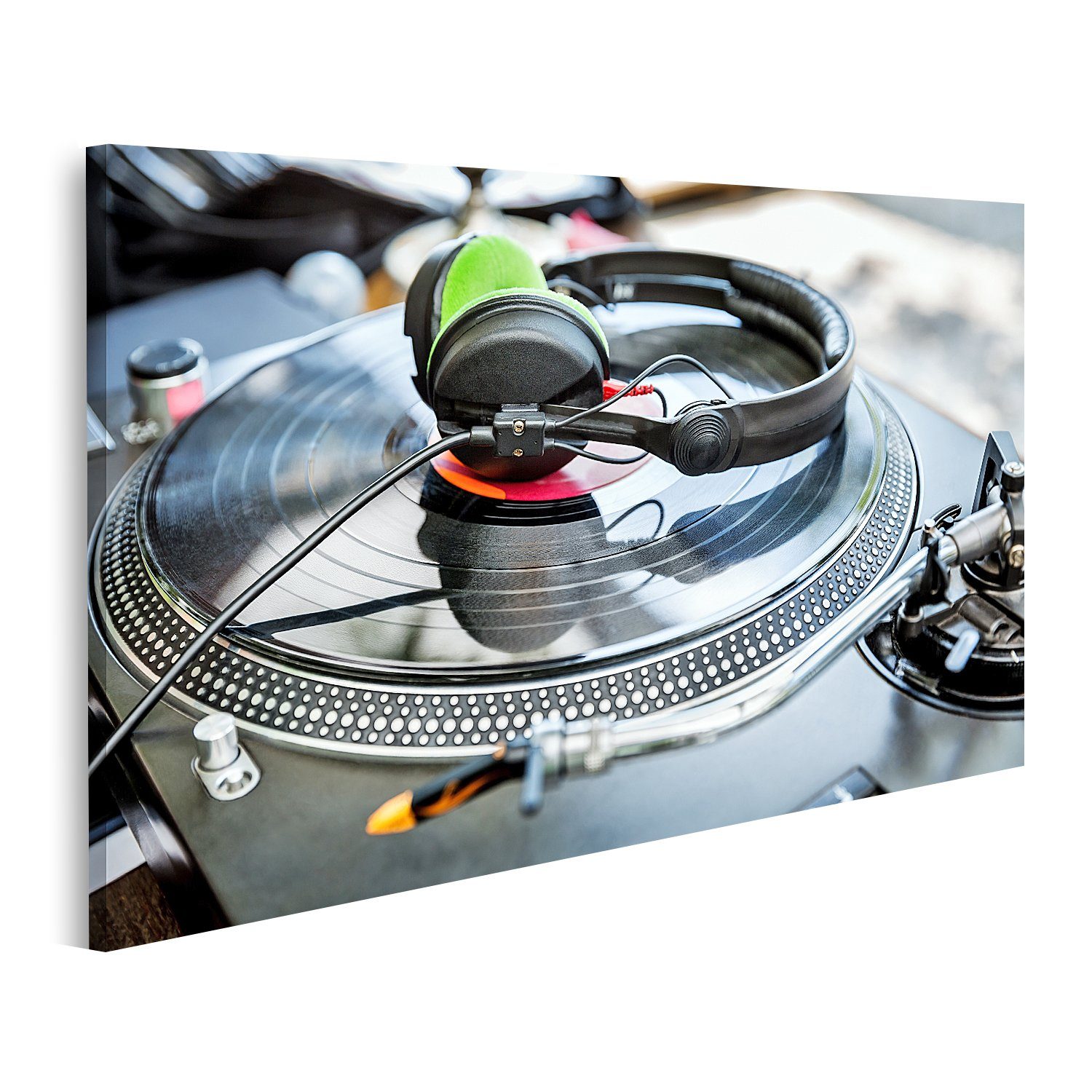 islandburner Leinwandbild Bild auf Leinwand DJ-Mixer und Vinyl-Player mit Kopfhörern im Club Wan