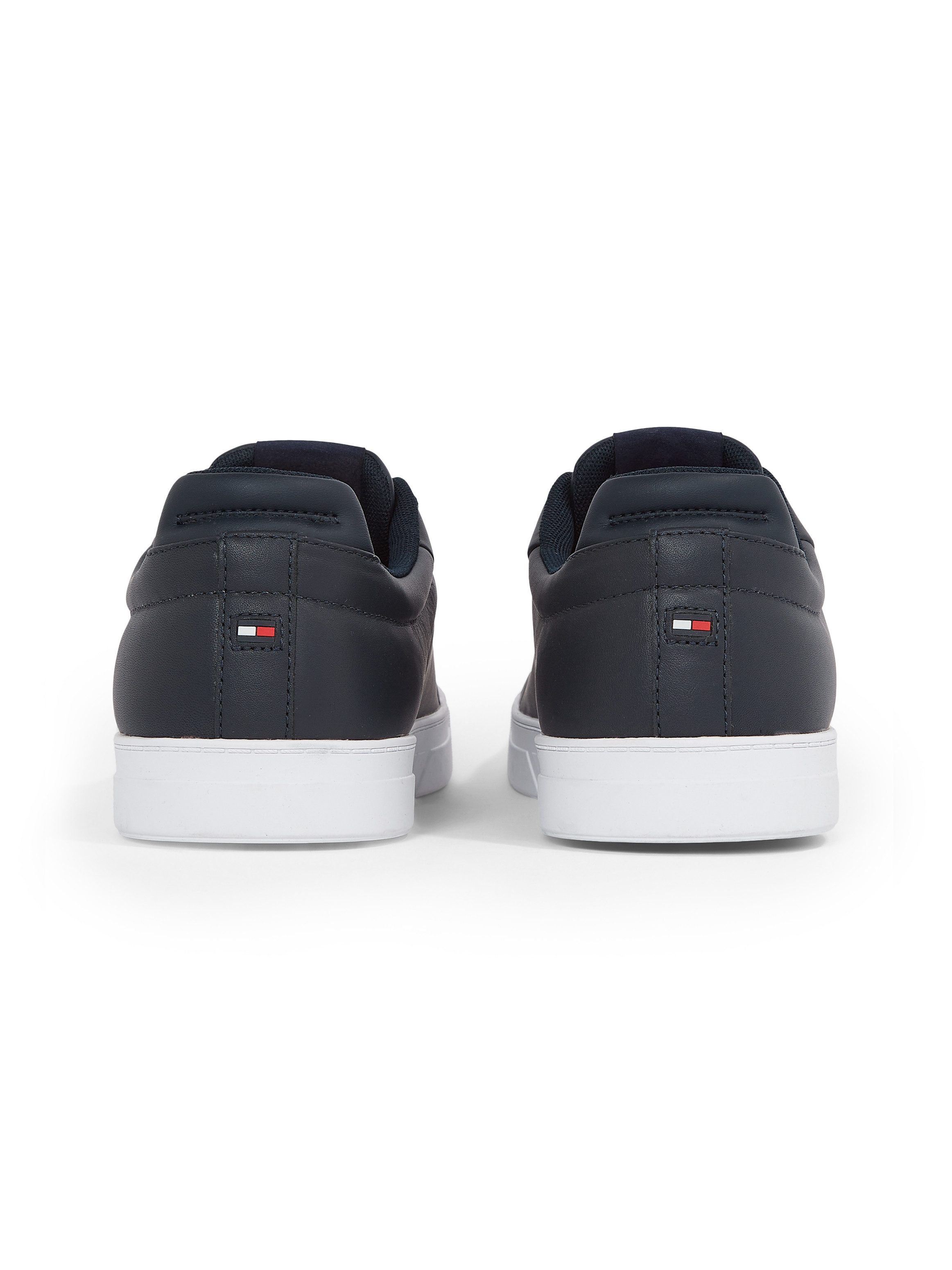 Tommy Hilfiger ICON COURT LTH FLAG ESS Plateausneaker Freizeitschuh Halbschuh Schnurschuh mit kleiner Logoflagge