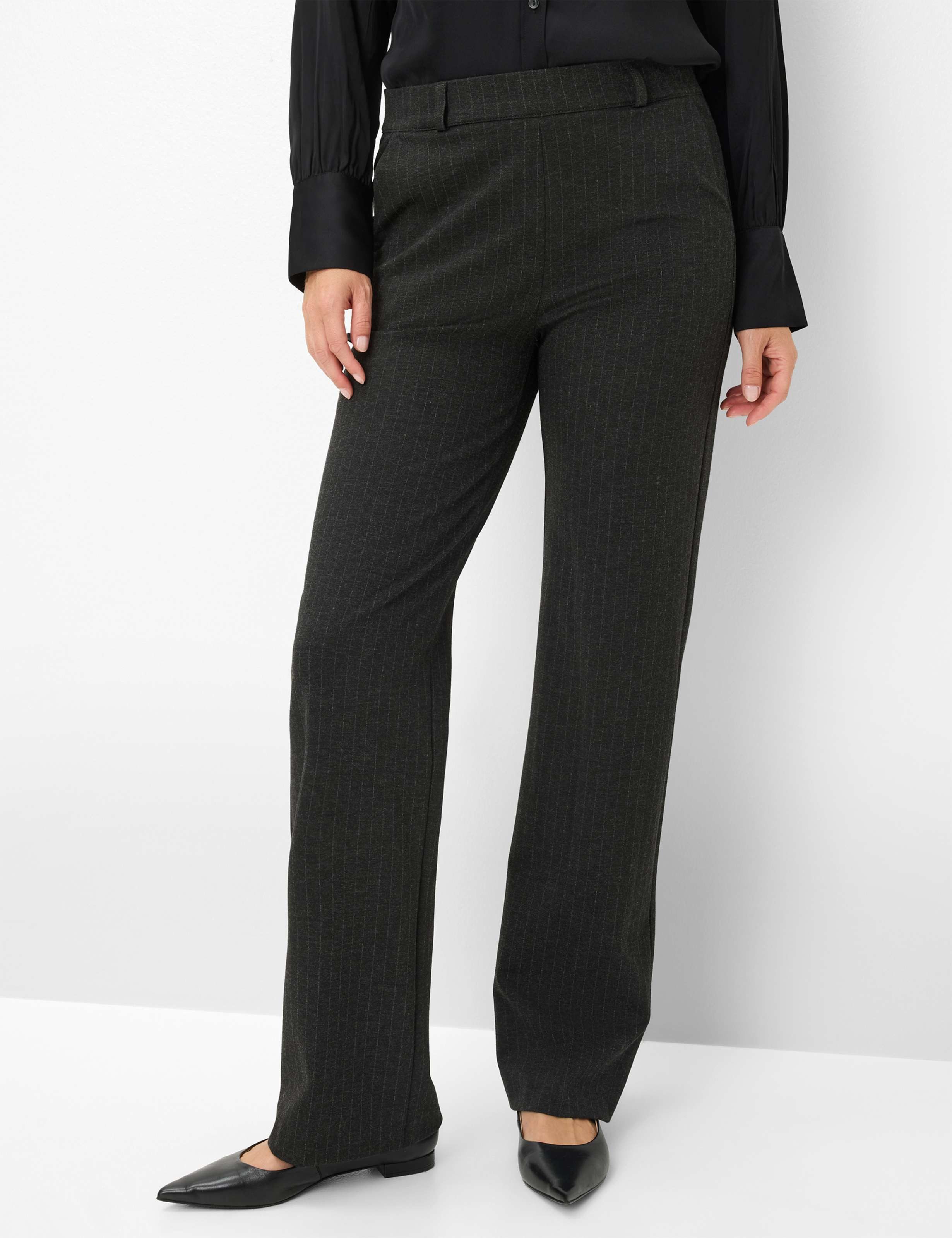 RAPHAELA by BRAX Boyfriend-Hose Style DamenpulloverTH FLARED, Moderne ...