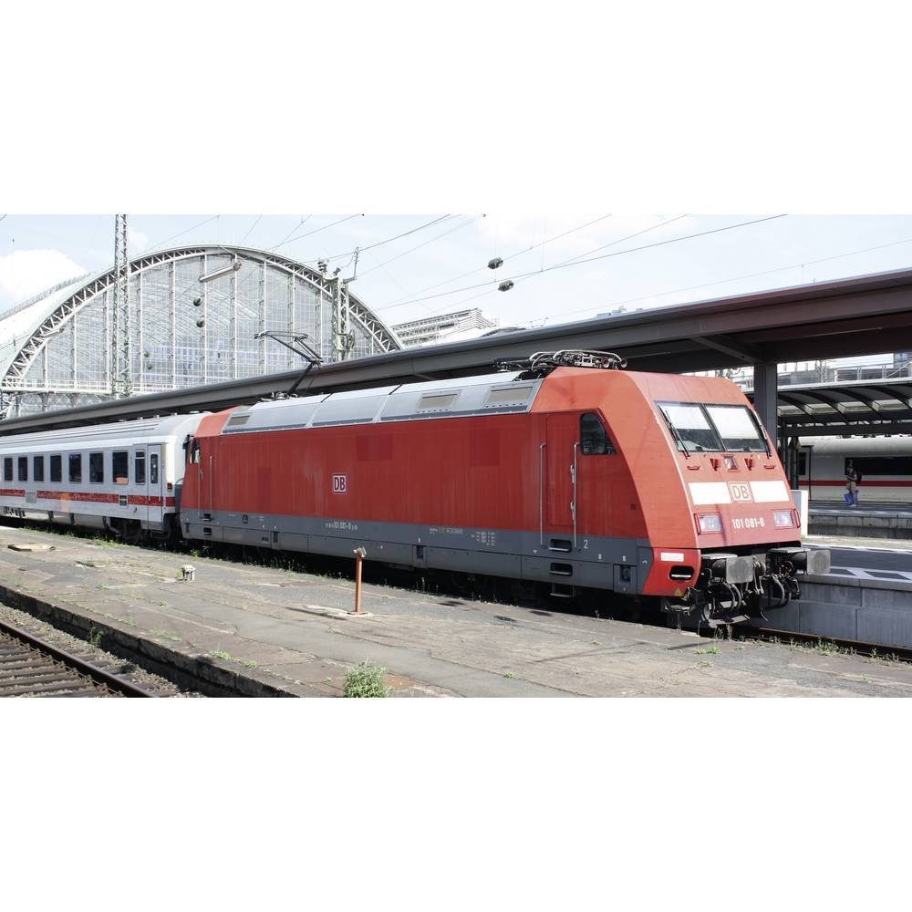 PIKO Diesellokomotive H0 E-Lok BR 101 der DB AG, Vorbildgerecht ist die Lok in verkehrsrot ...