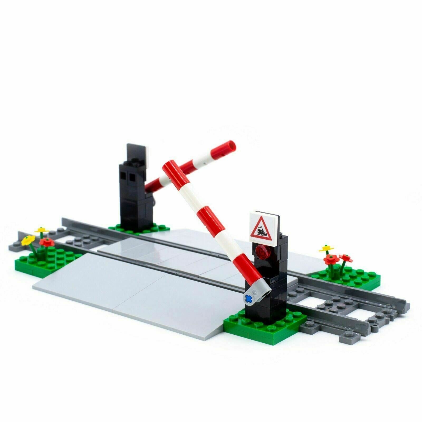 LEGO® Spielbausteine City: Bahnübergang mit Schranken