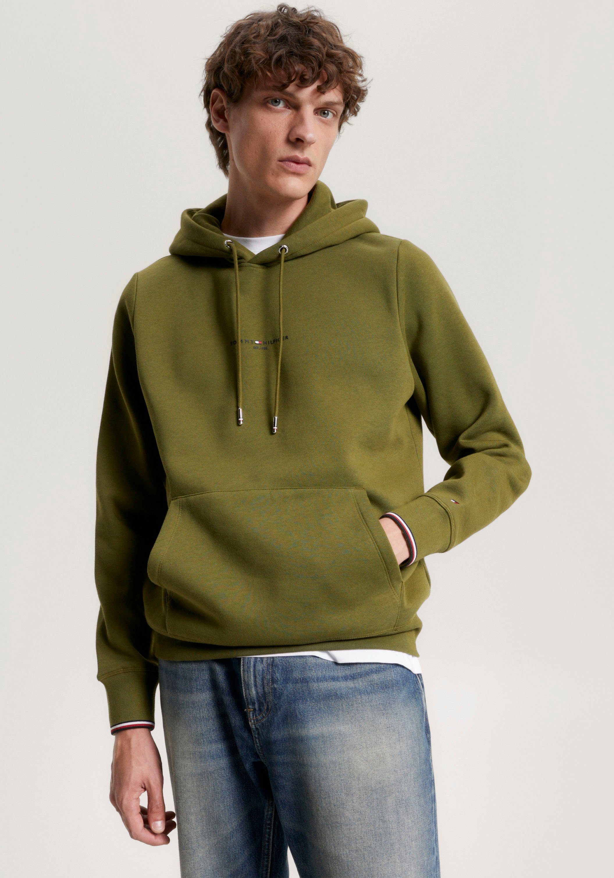 Tommy Hilfiger Hoodie TOMMY LOGO TIPPED HOODY Tommy Tape innen am Ausschnitt Flag Stickerei am Armel