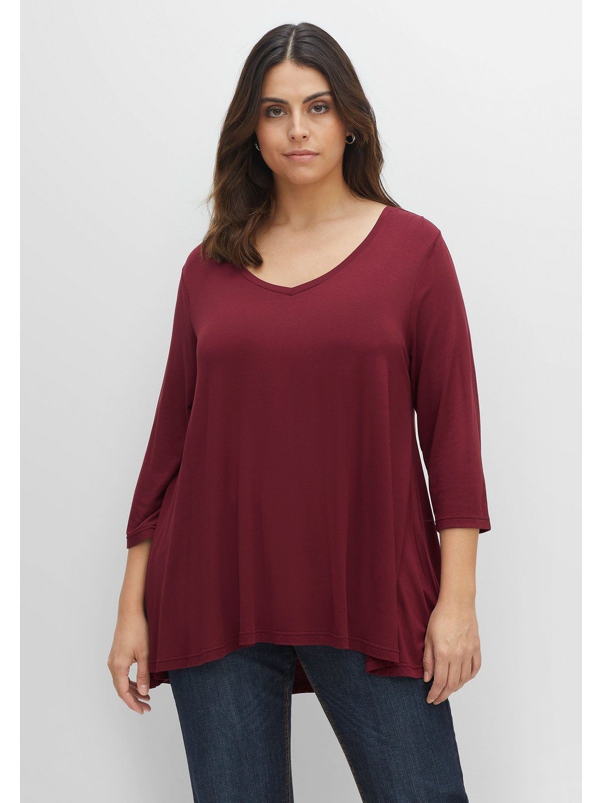 Sheego Longshirt Longshirt In Weiter A Linie Tiefer V Ausschnitt