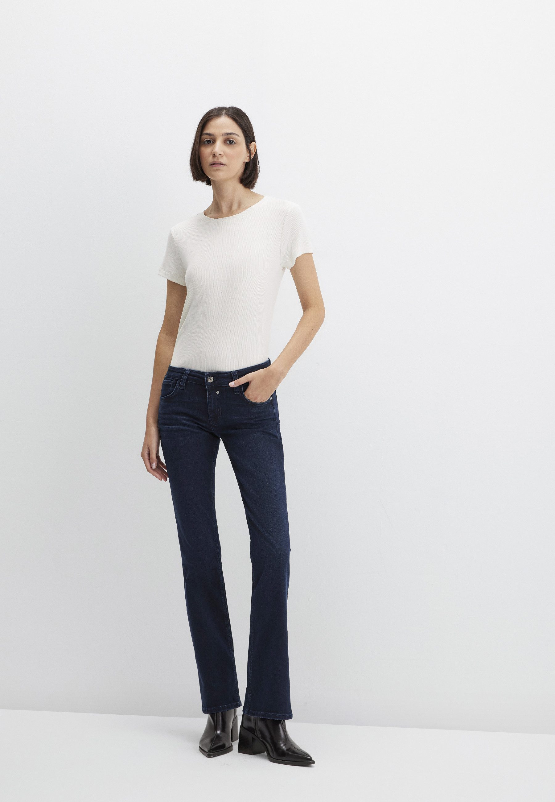 Mavi Bootcut-Jeans BELLA MID-RISE Bootcut Jeans, Mittlere Denimqualität ...