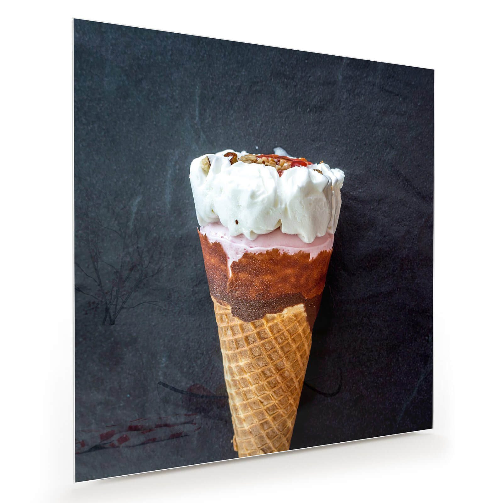 Primedeco Glasbild Wandbild Quadratisch Waffelkegel Erdbeere Mit