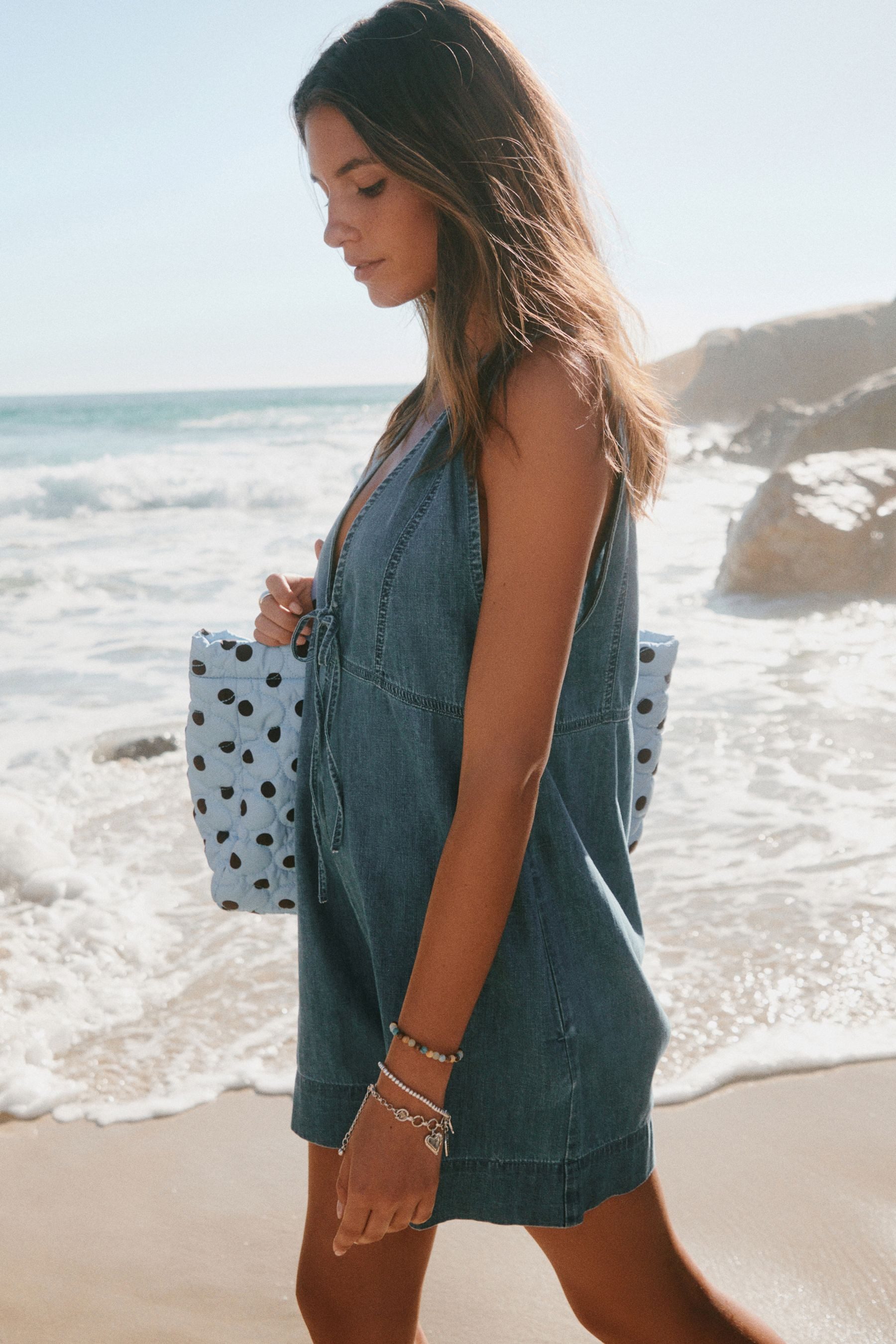 Next Playsuit Denim-Playsuit mit V-Ausschnitt, Kurzgröße (1-tlg)