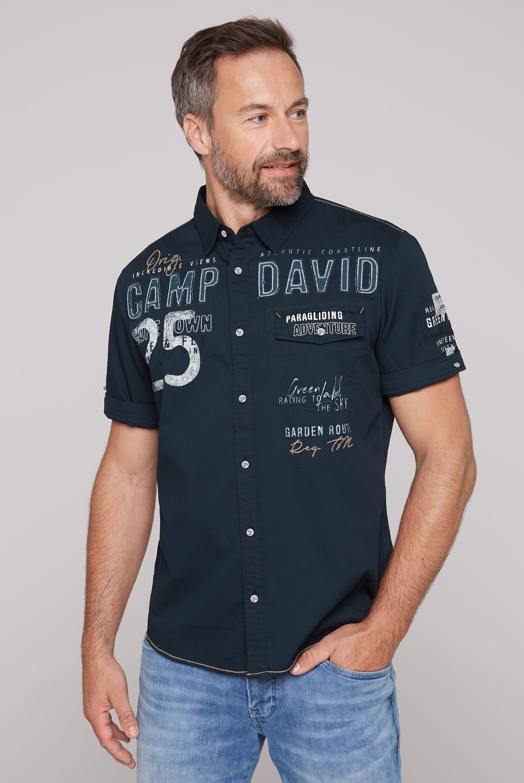 Camp David Kurzarmhemd Aus Baumwolle Logo Artwork Vorne Kleines Hinten