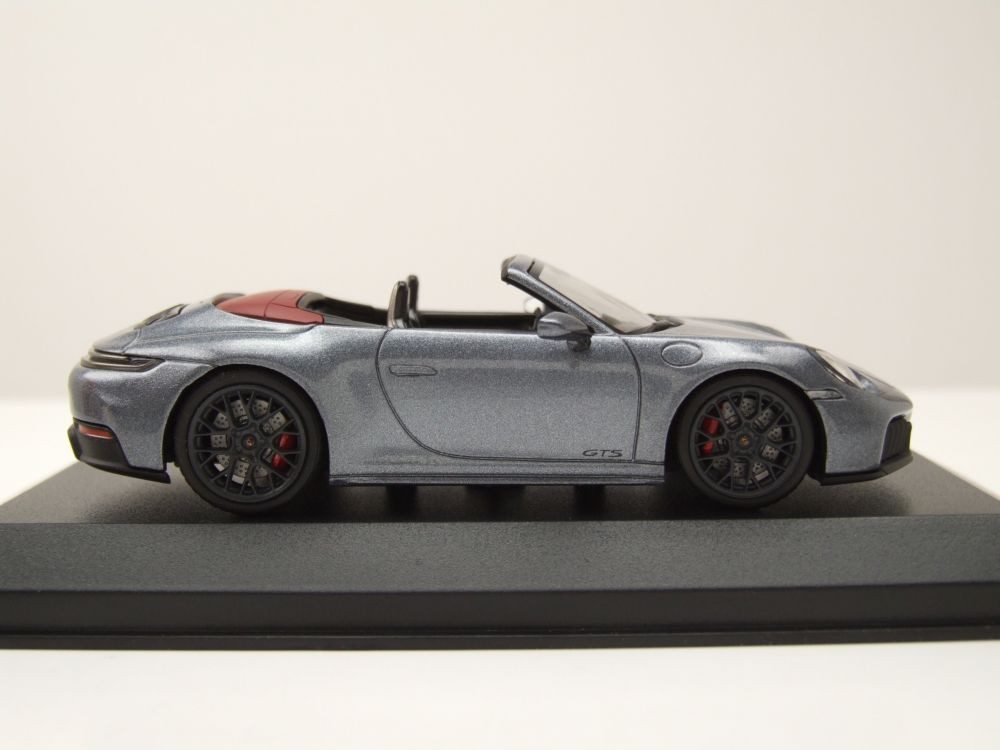 Minichamps Modellauto Porsche 911 (992.2) Carrera GTS Cabrio 2024 grau ...