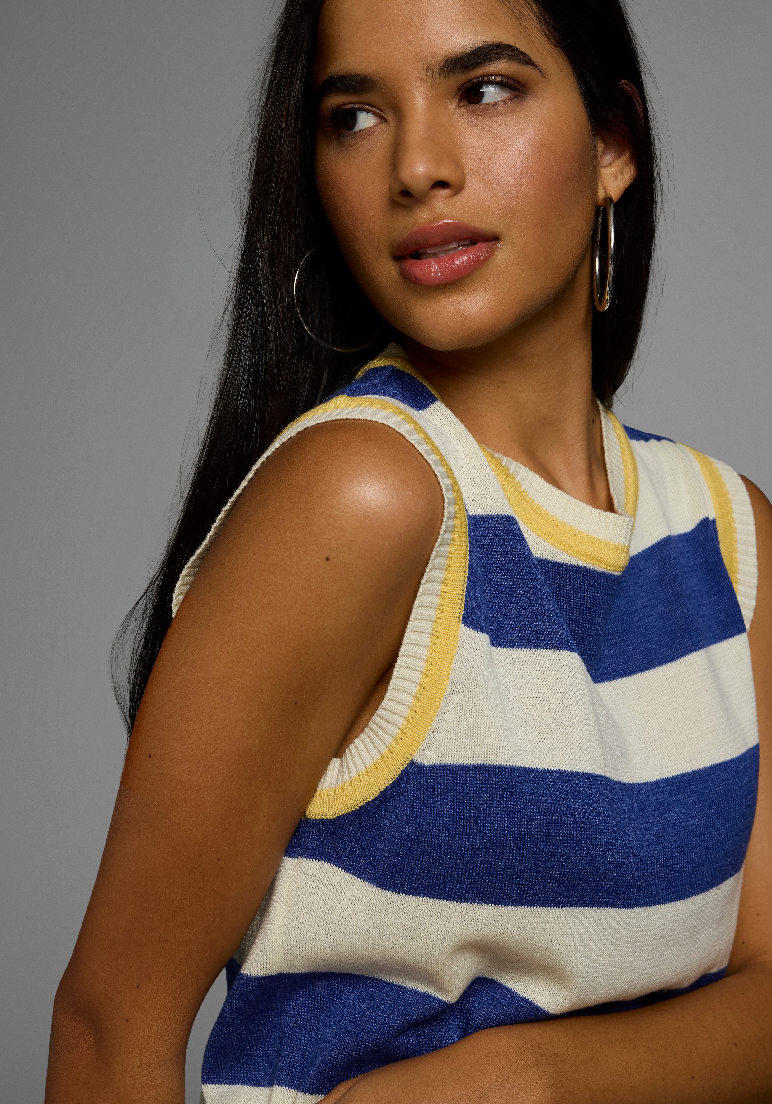 KangaROOS Pullunder mit Blockstreifen und Knopfleiste