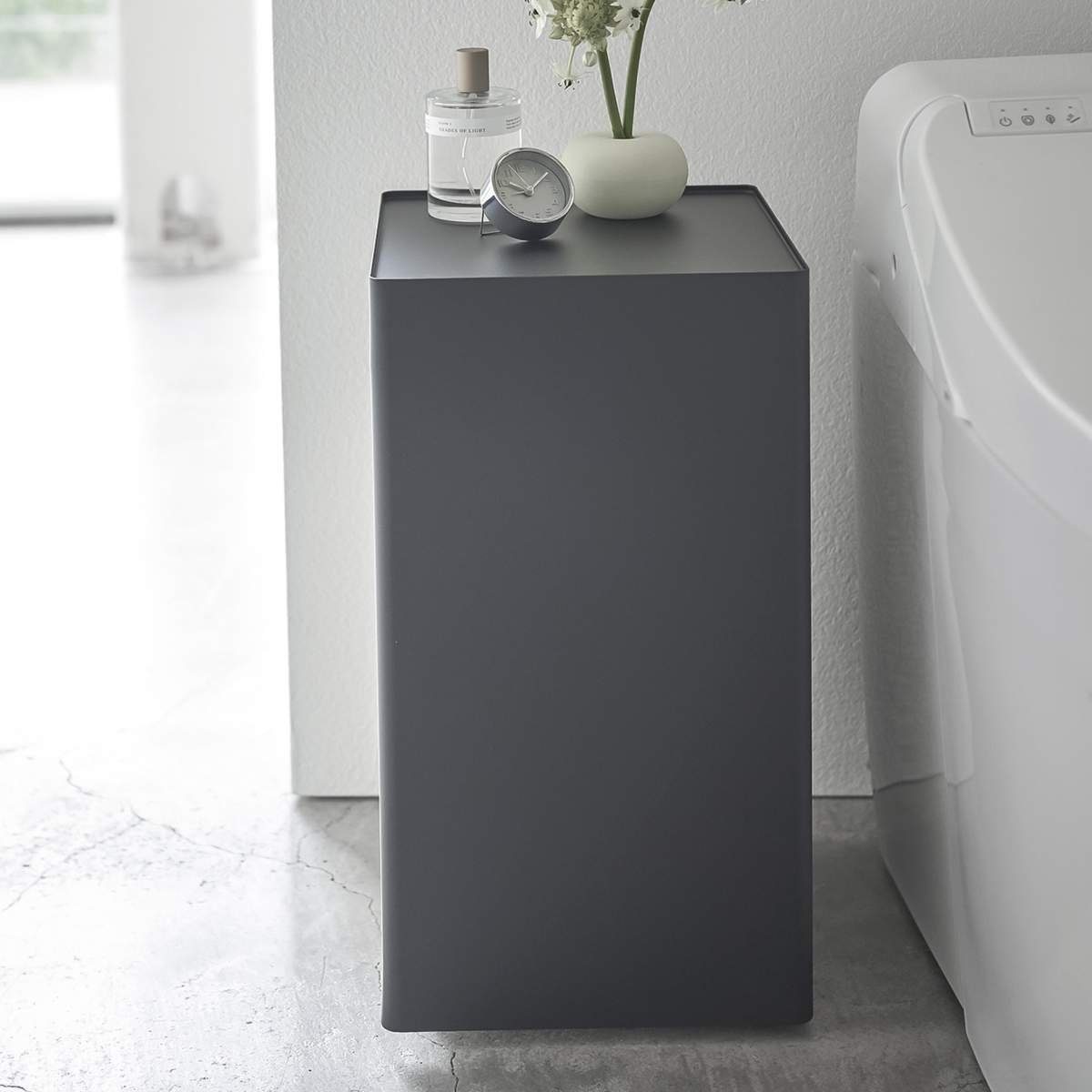 Yamazaki Toiletten Ersatzrollenhalter Tower Toilettenpapierständer