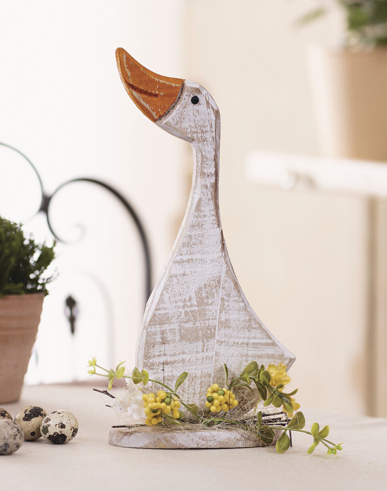 Dekoleidenschaft Dekofigur "Frühlingsgans" aus Holz, weiß im Shabby Look, 29 cm hoch, Osterdeko ...