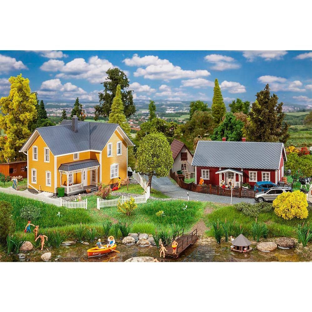 Faller Modelleisenbahn-Gebäude H0 2 Schwedenhäuser, Abm. Haus 1 (L x B ...