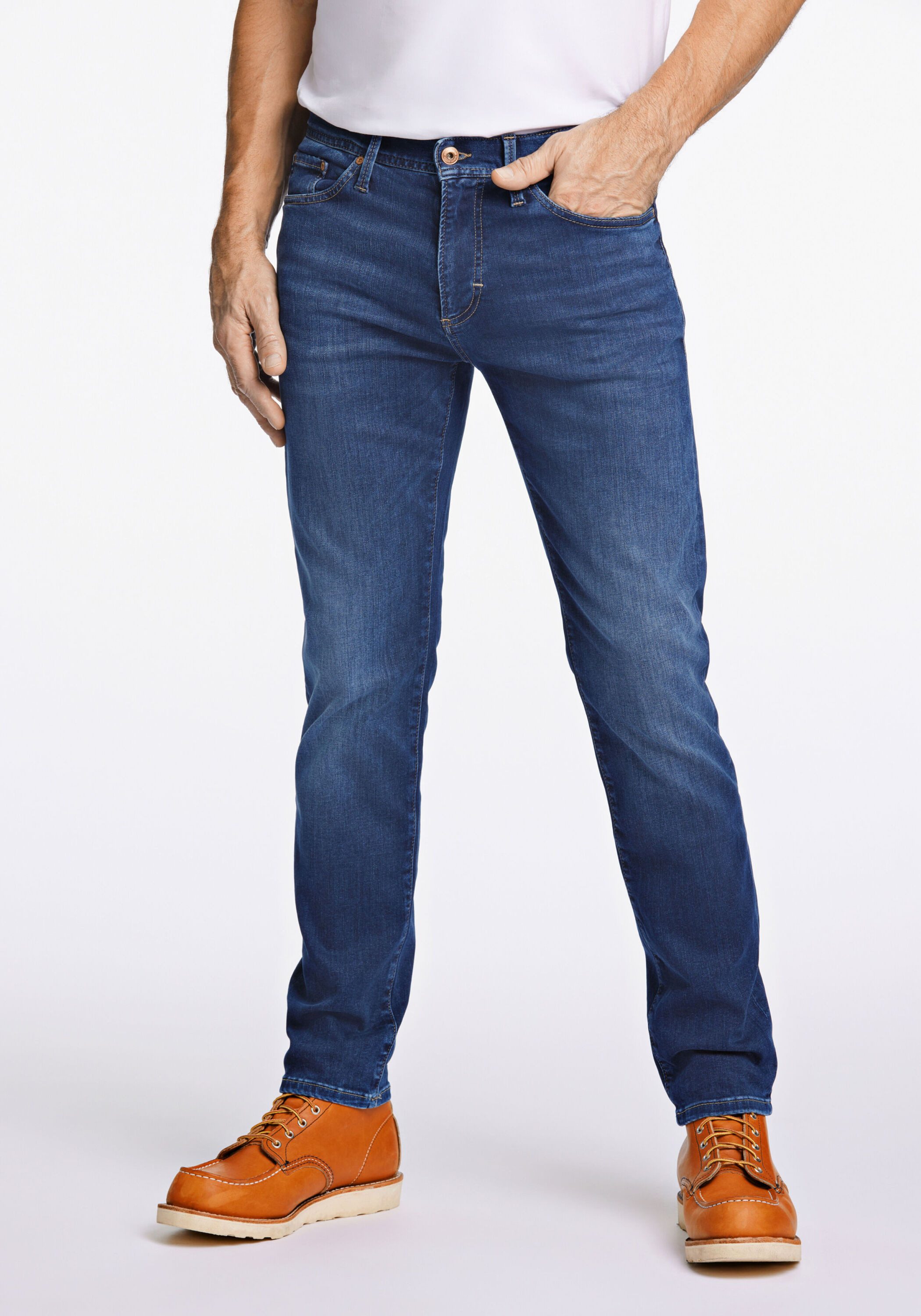 BISON 5-Pocket-Jeans BISON Jeans, In Europa hergestellt